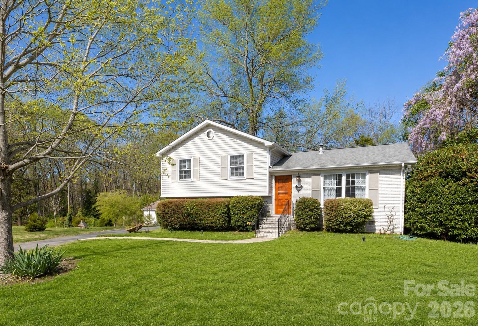 6701 Rugby Lane, Charlotte, NC
