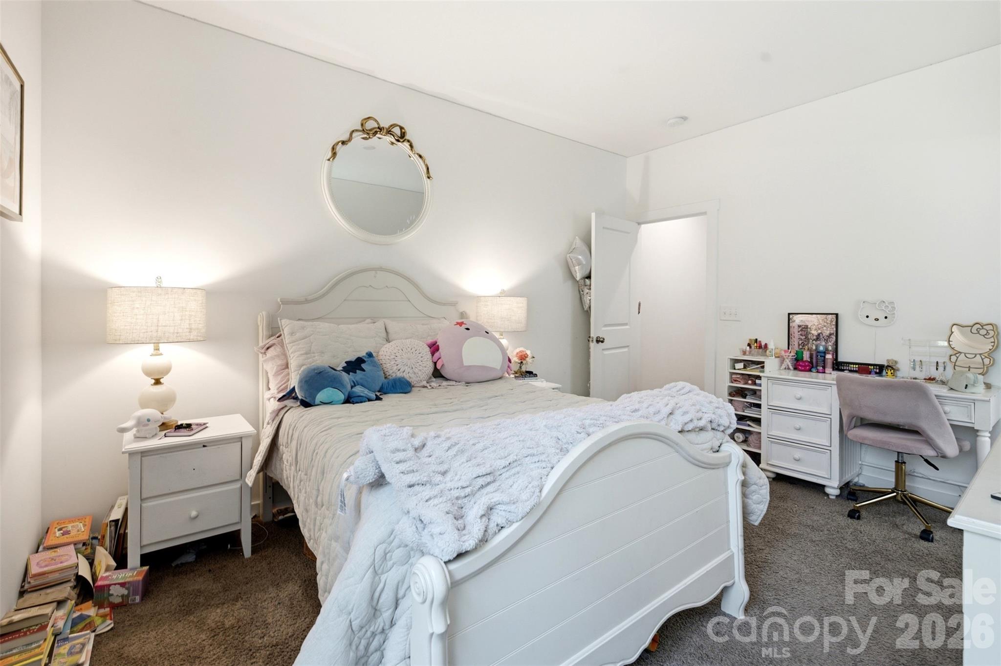 Photo 27 of 15611 Walnut Hill Drive, Charlotte, NC