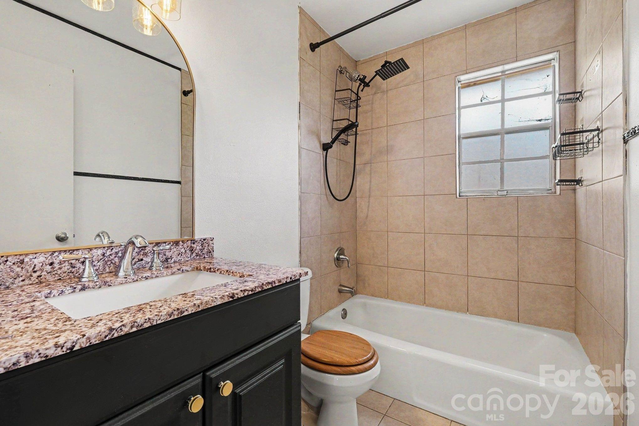 Photo 14 of 4329 Hathaway StreetB, Charlotte, NC