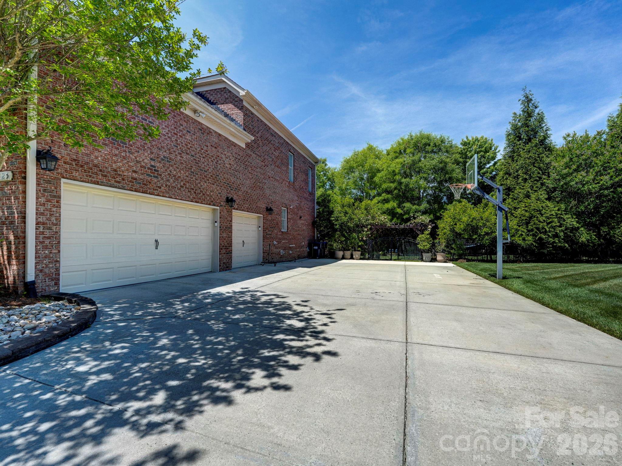 Photo 2 of 725 Wild Berry Court, Waxhaw, NC
