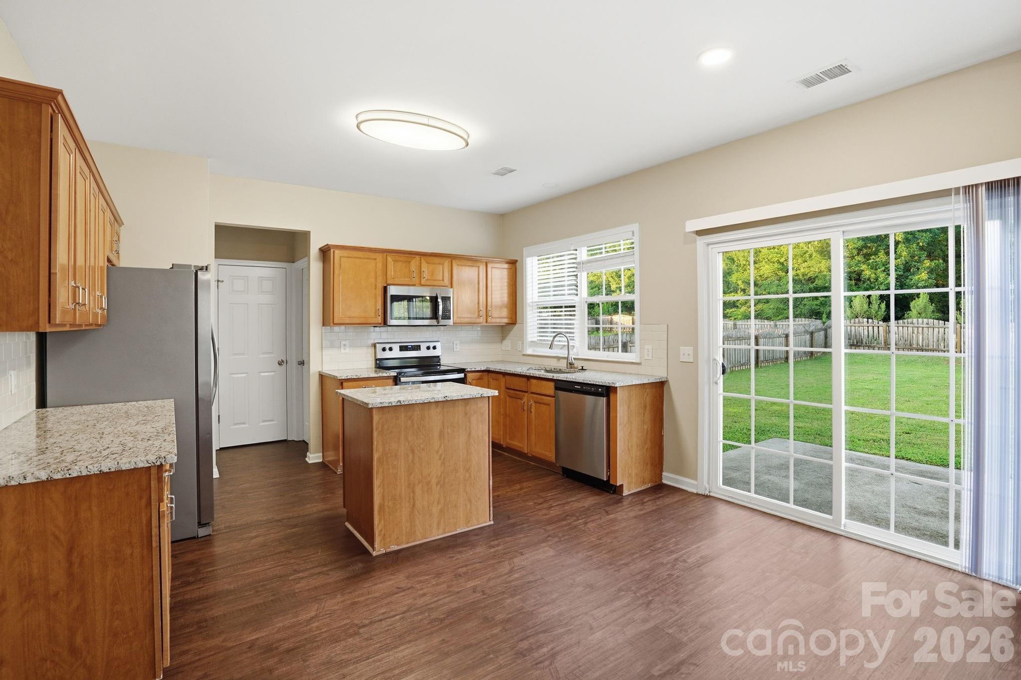 Photo 9 of 2910 Azalea Hills Drive, Charlotte, NC