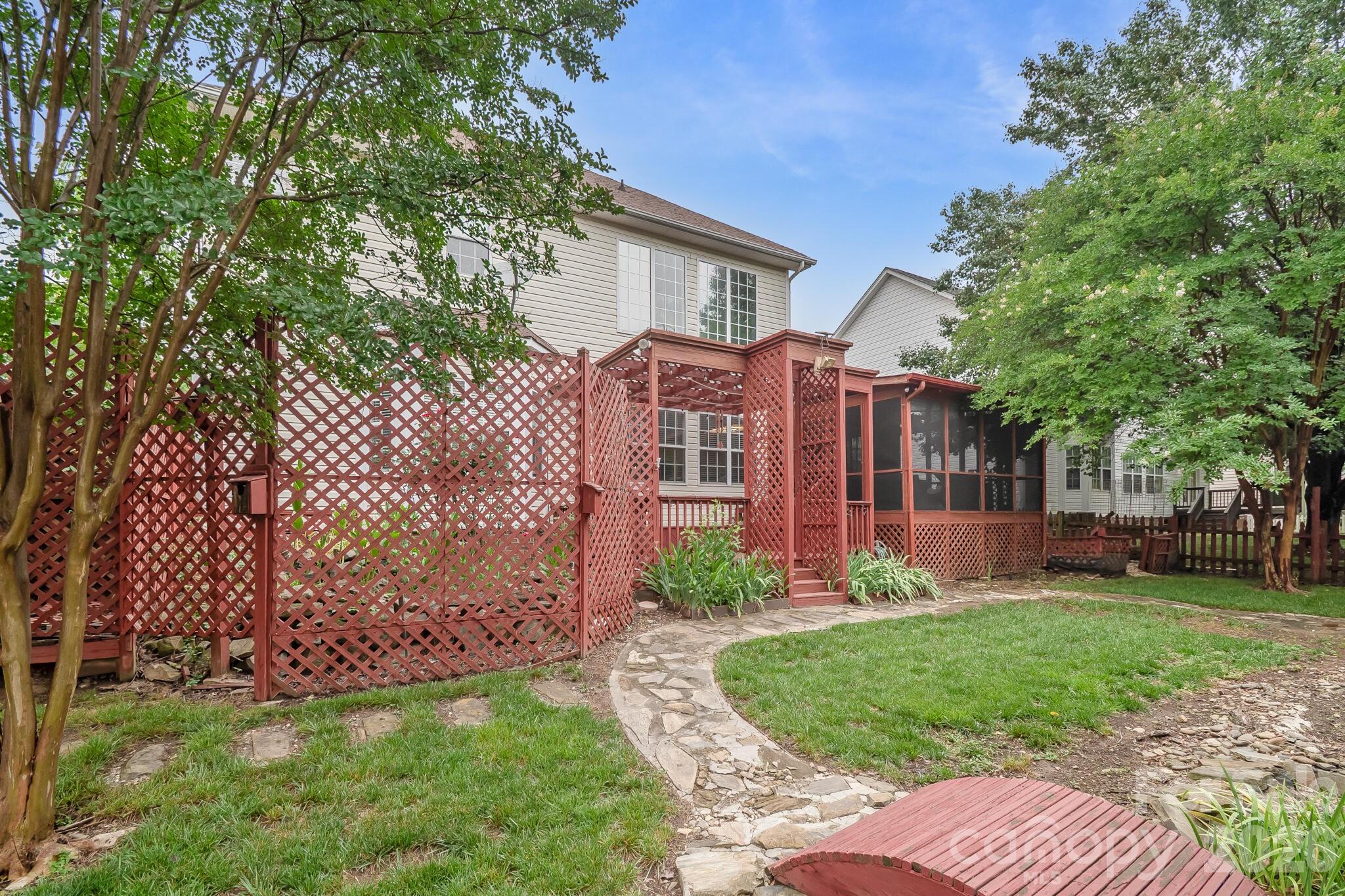 11537 Mcginns Trace Court, Charlotte, NC - photo 33 of 35
