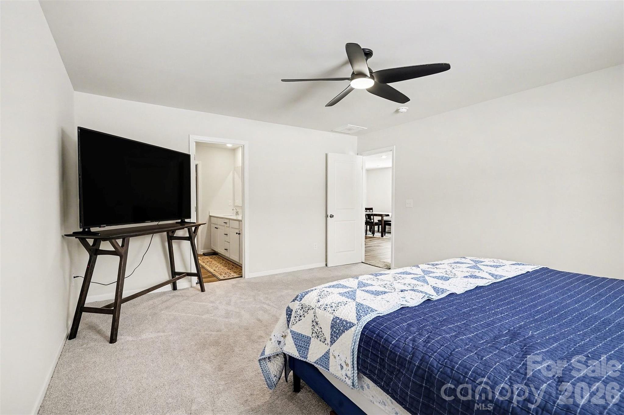 Photo 15 of 10136 Chatham Run Lane, Charlotte, NC
