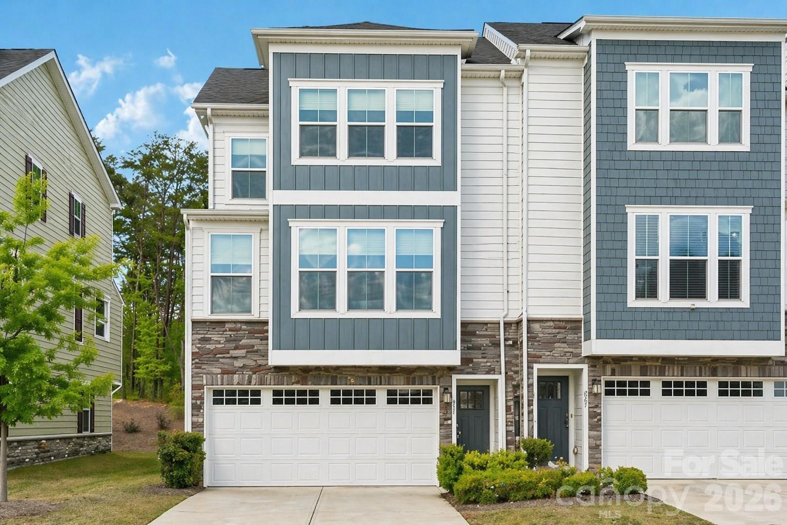 957 Portrush Lane, Tega Cay, SC - photo 3 of 40