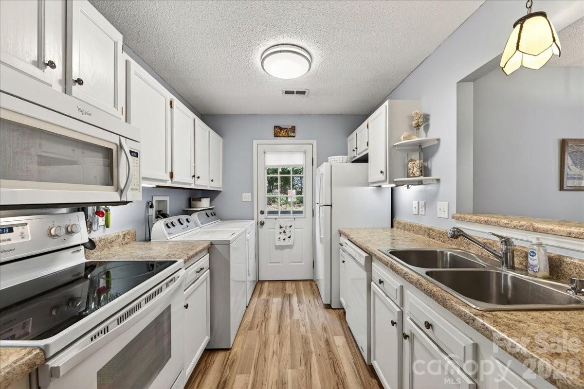 Photo 18 of 7306 Carrbridge Lane, Charlotte, NC