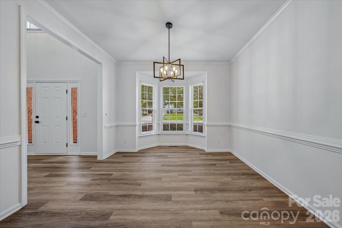 Home for sale at 2622 Billings Park Drive, Charlotte, NC — photo 8 of 48