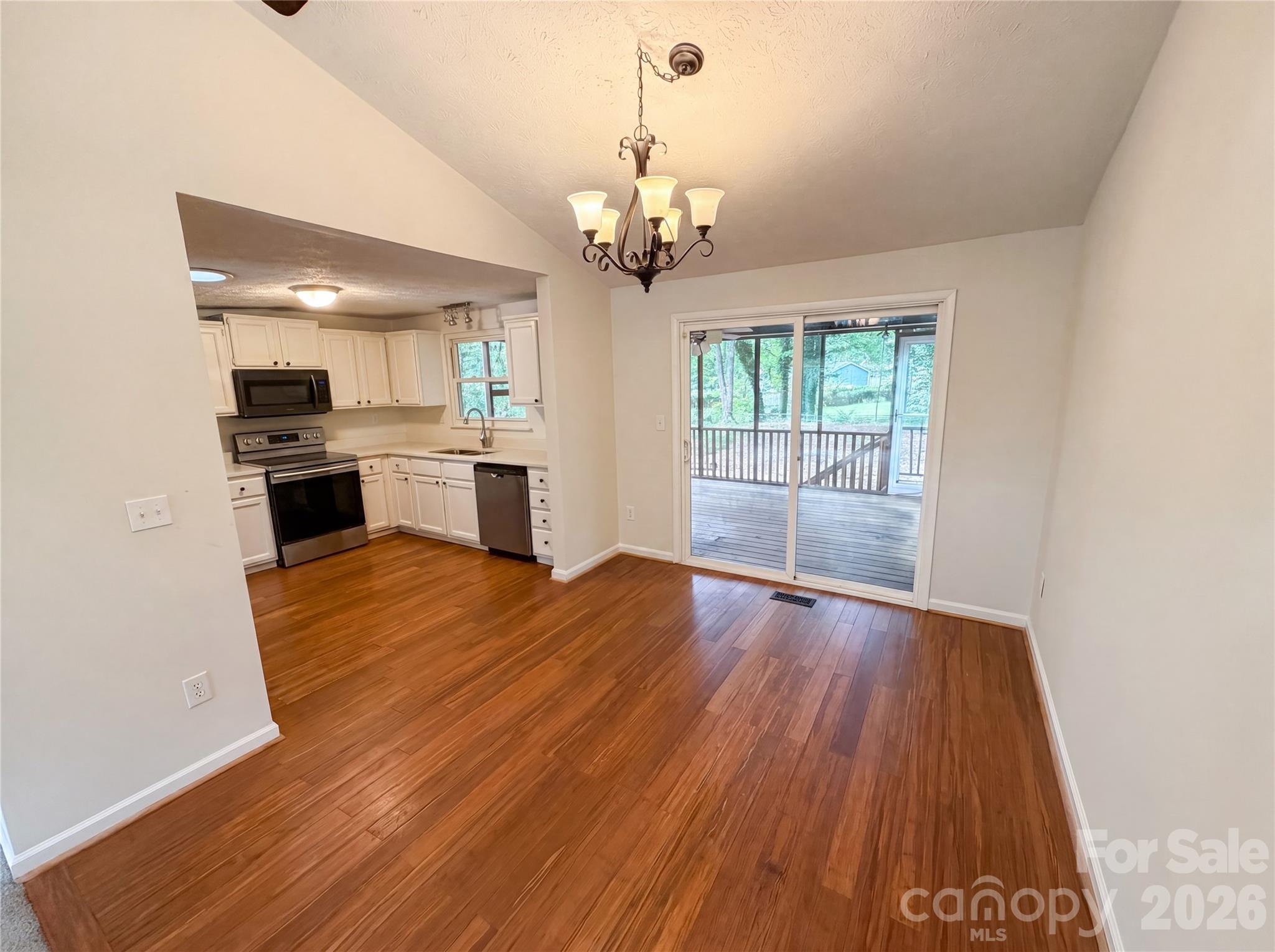 Photo 6 of 7827 Mallen Drive, Charlotte, NC