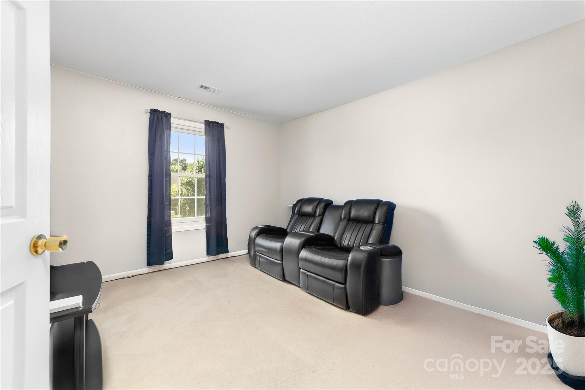 Photo 16 of 4313 Eaves Lane, Charlotte, NC