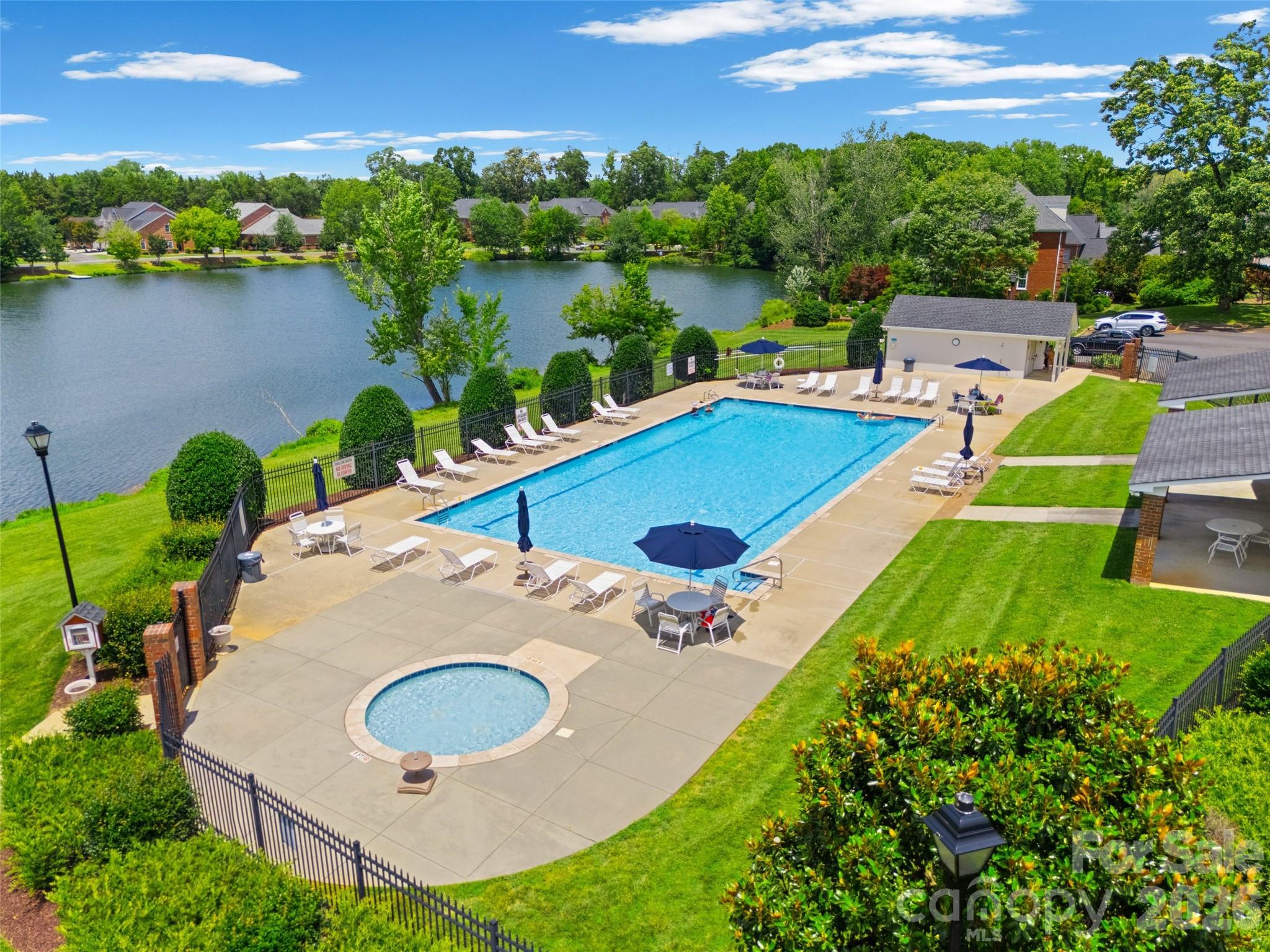 Photo 44 of 636 Landsdowne Court, Fort Mill, SC