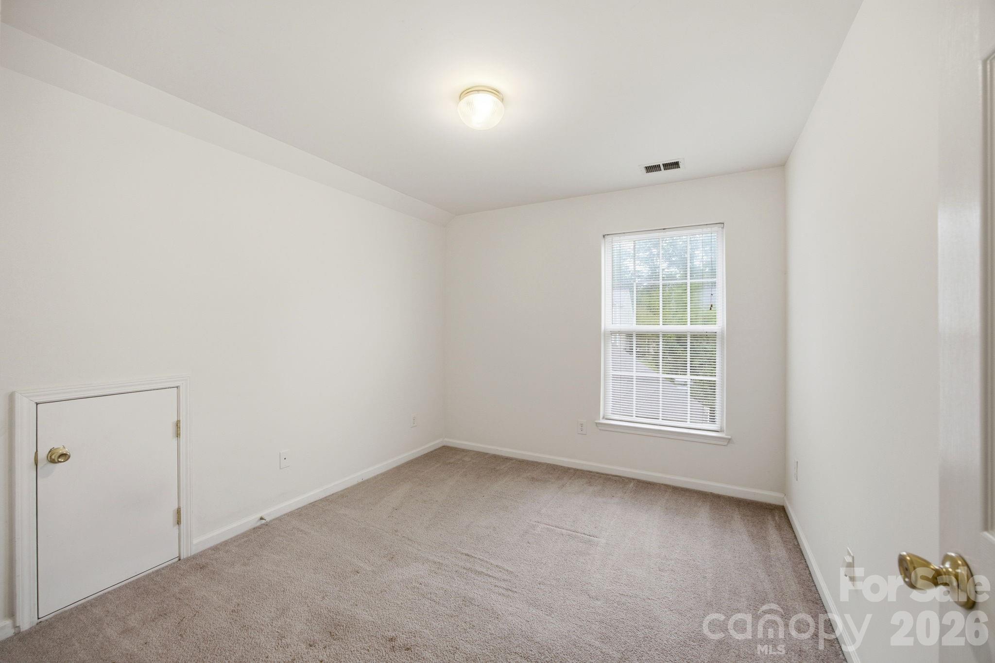 Photo 22 of 129 Winding Canyon Drive, Charlotte, NC