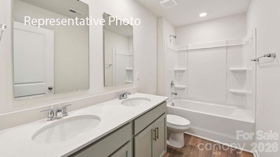 Photo 25 of 6604 Barcelona Way, Charlotte, NC