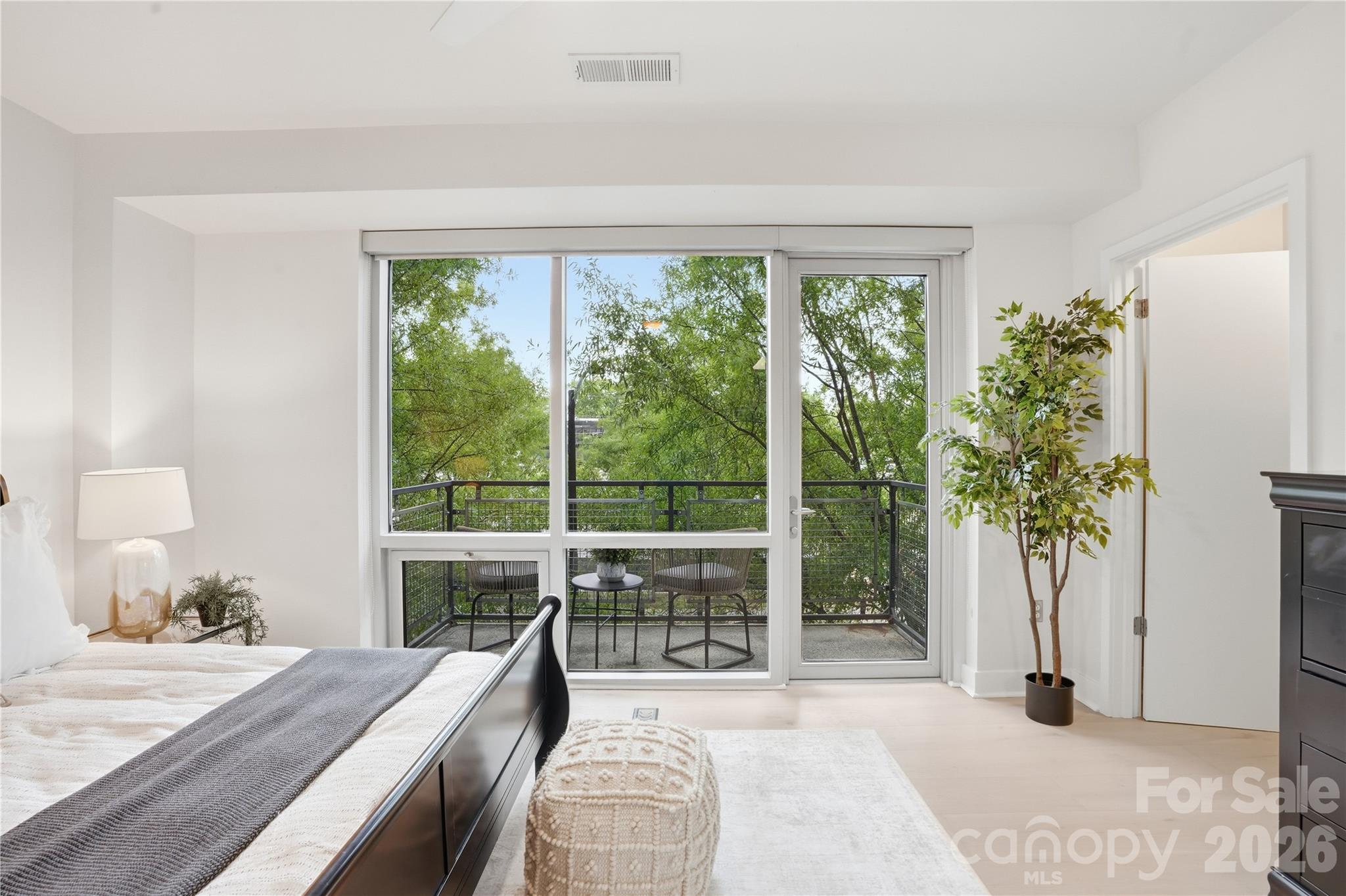 Photo 17 of 1133 Metropolitan Avenue208, Charlotte, NC