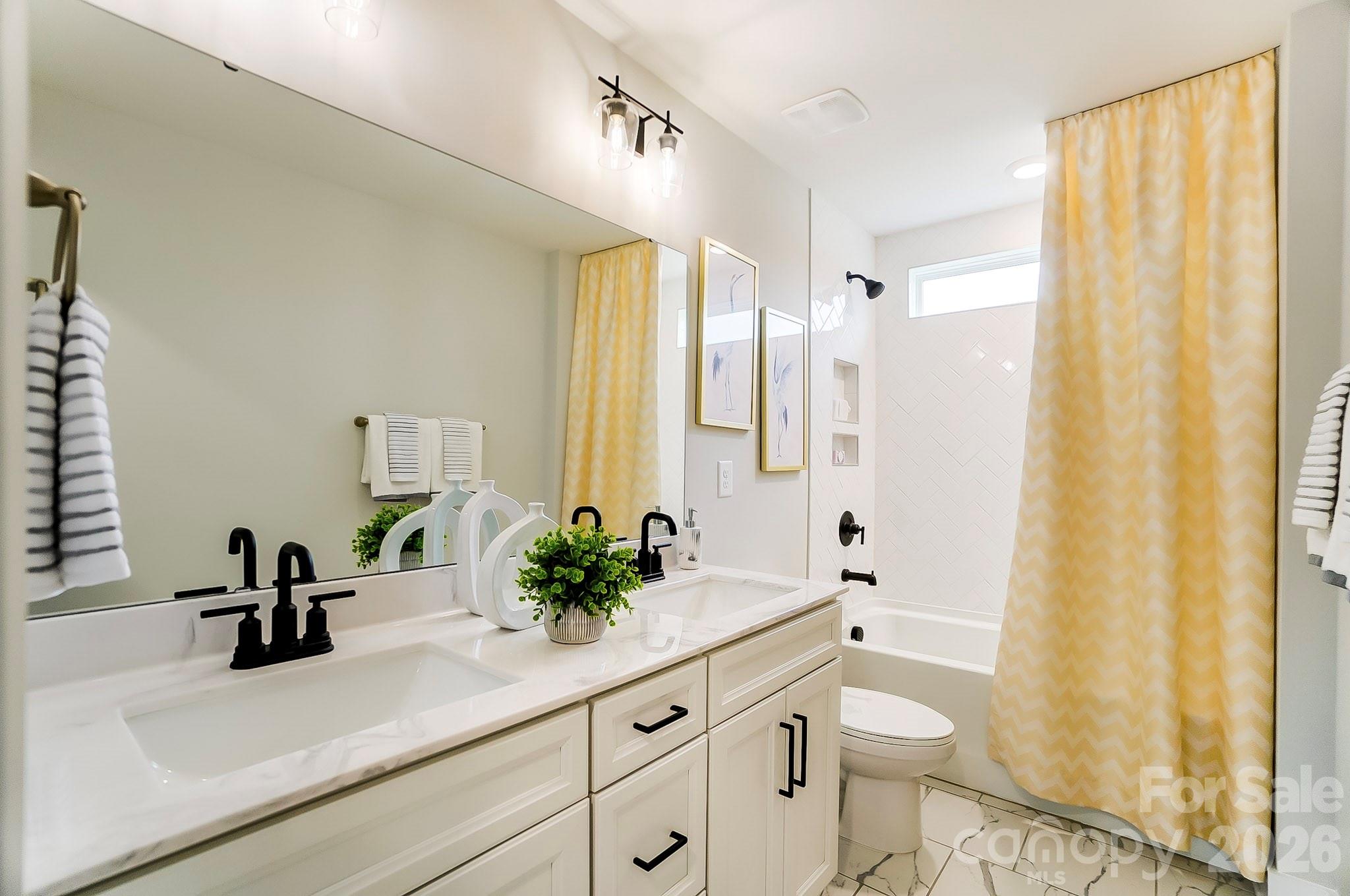Photo 18 of 13123 Foxberry Road, Charlotte, NC