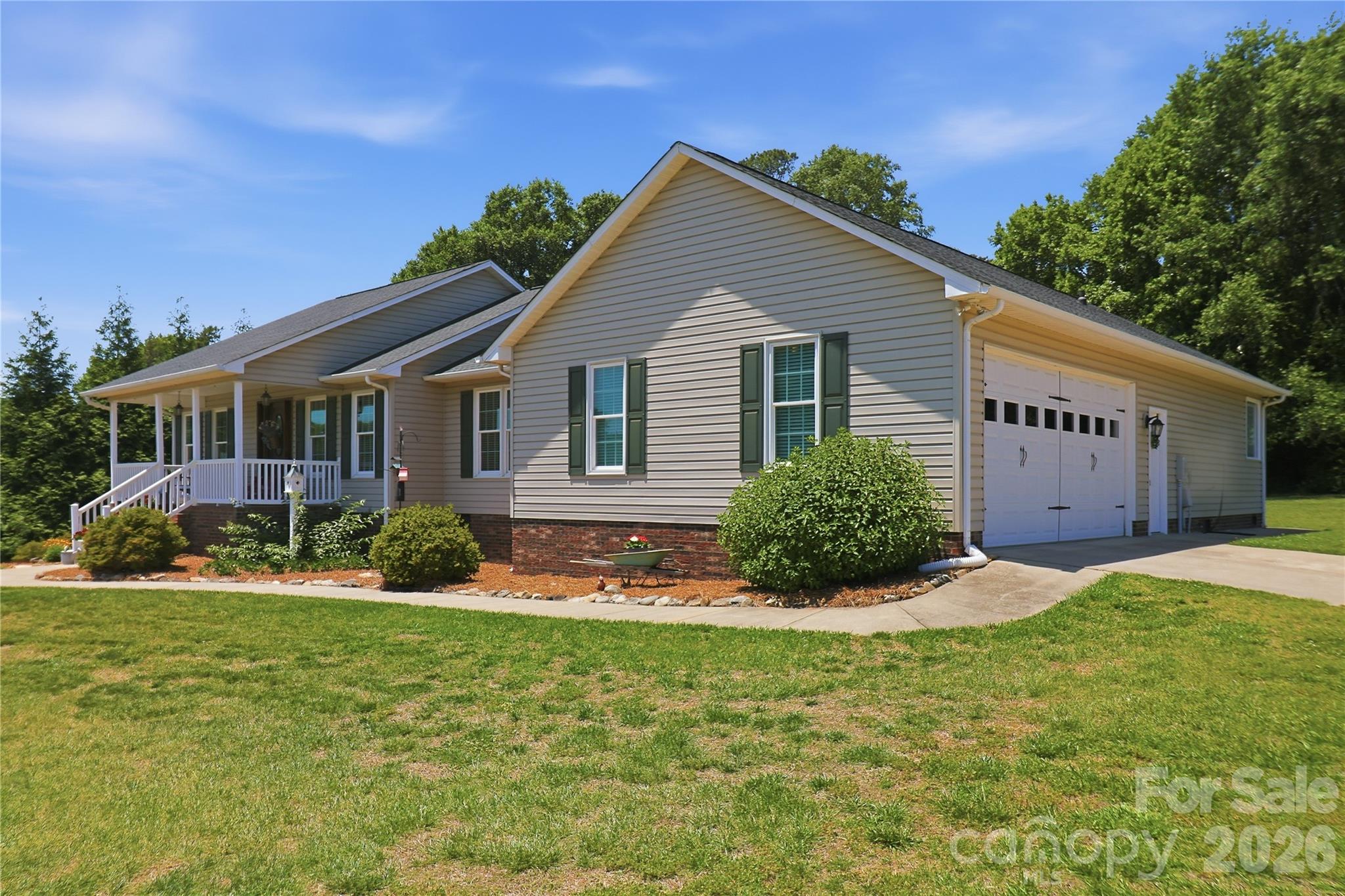 209 Silver Creek Lane, Shelby, NC - photo 3 of 39