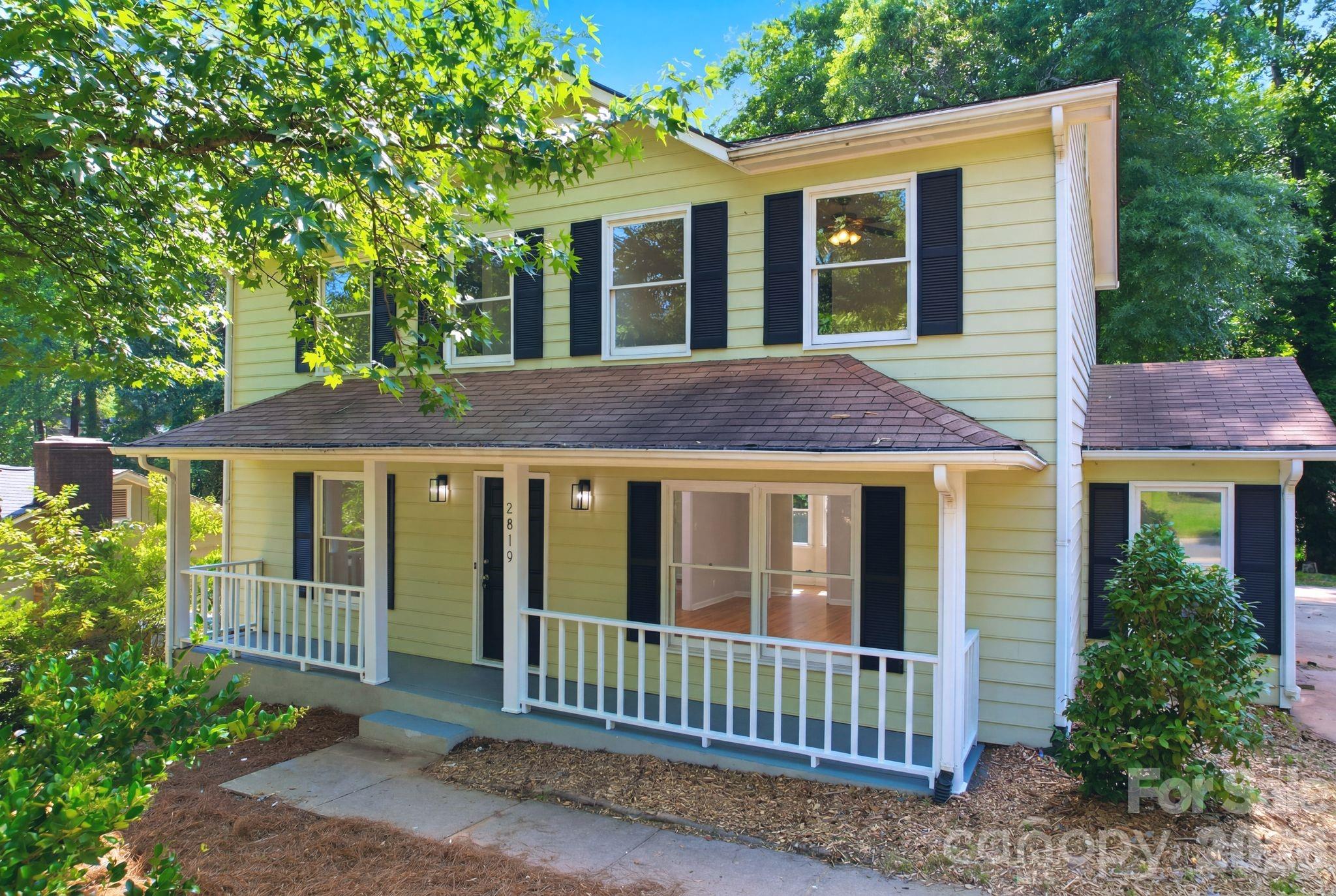 Home for sale at 2819 Royal Ridge Lane, Charlotte, NC — photo 1 of 31