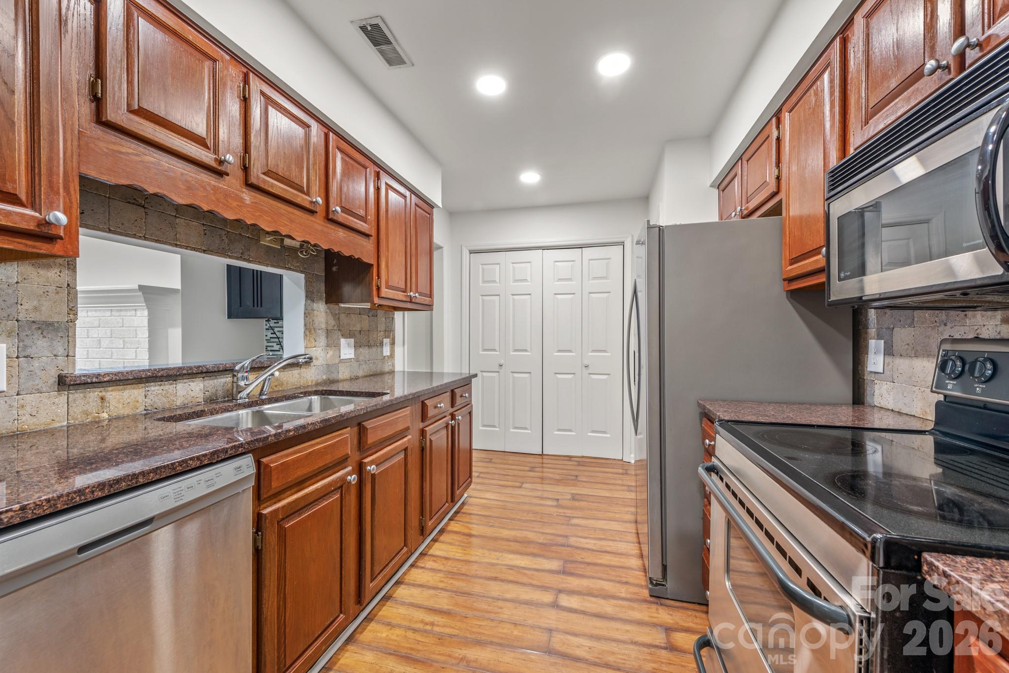 Photo 7 of 3507 Colony Crossing Drive, Charlotte, NC