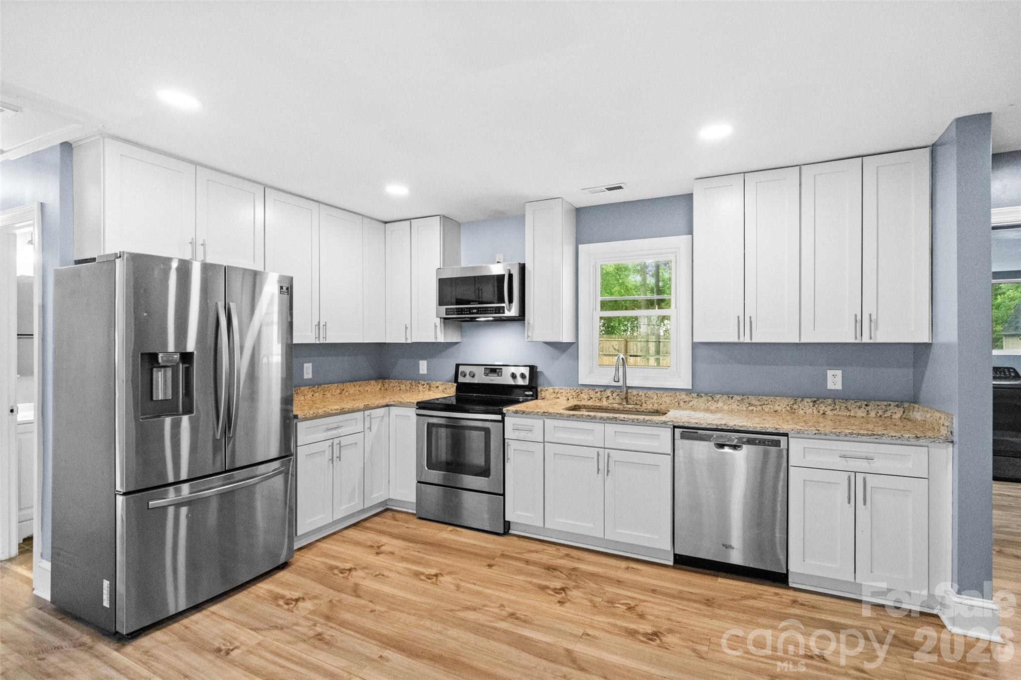 Photo 7 of 1626 Taylor Avenue, Charlotte, NC