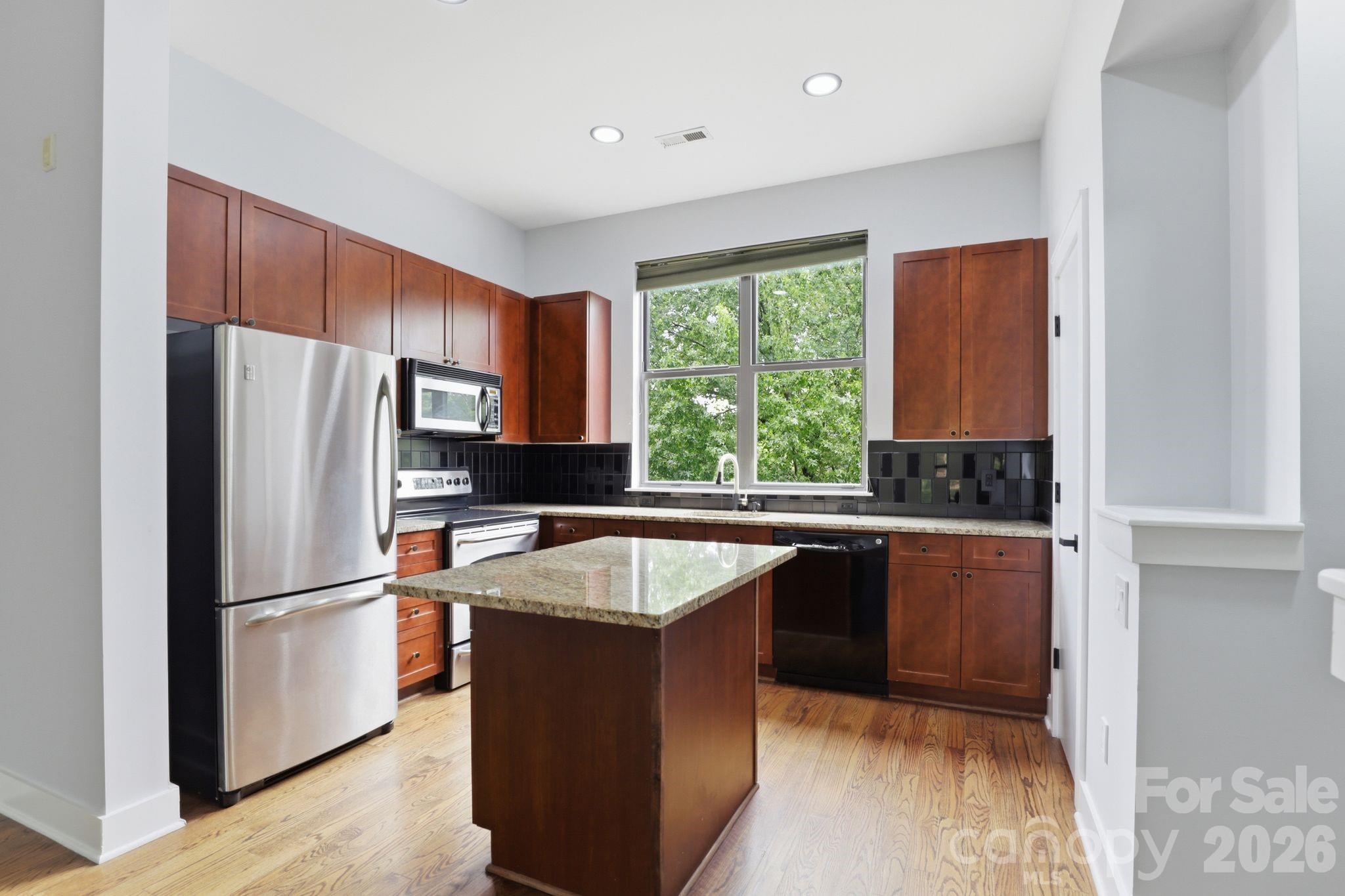 Photo 7 of 526 N McDowell Street, Charlotte, NC