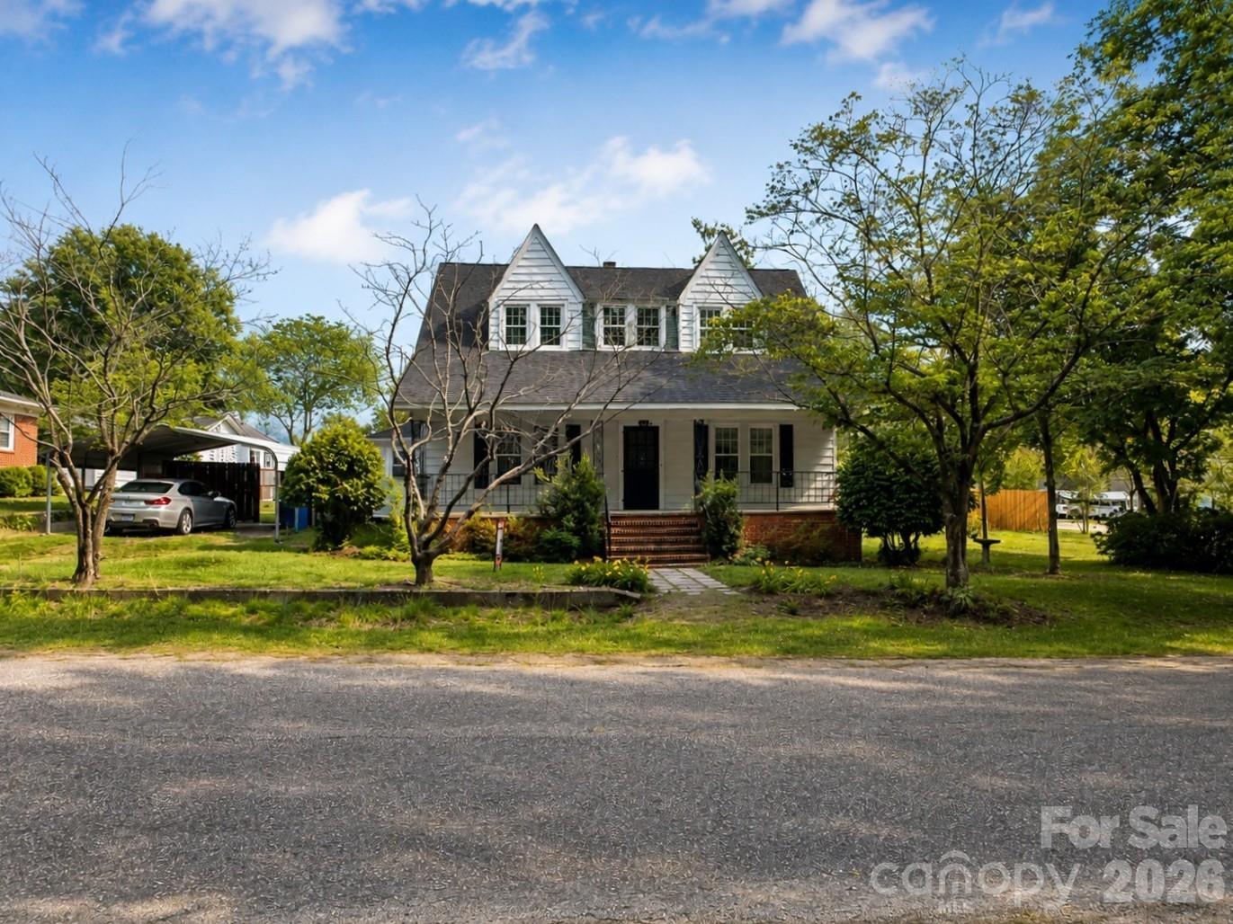 315 W Blakeney Street, Pageland, SC