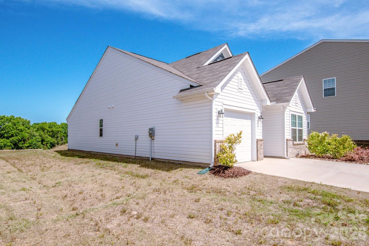 2742 Legacy Ridge Lane, Catawba, NC - photo 5 of 36