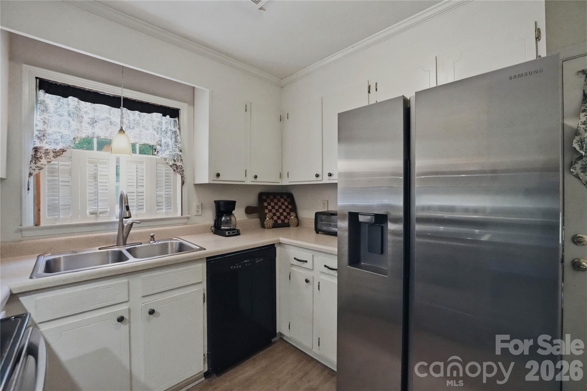 Photo 15 of 7626 Winterset Drive, Charlotte, NC