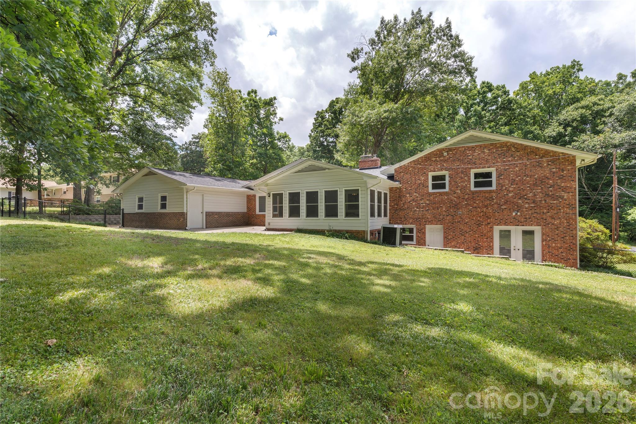 Home for sale at 221 Kingsway Circle, Charlotte, NC — photo 45 of 48