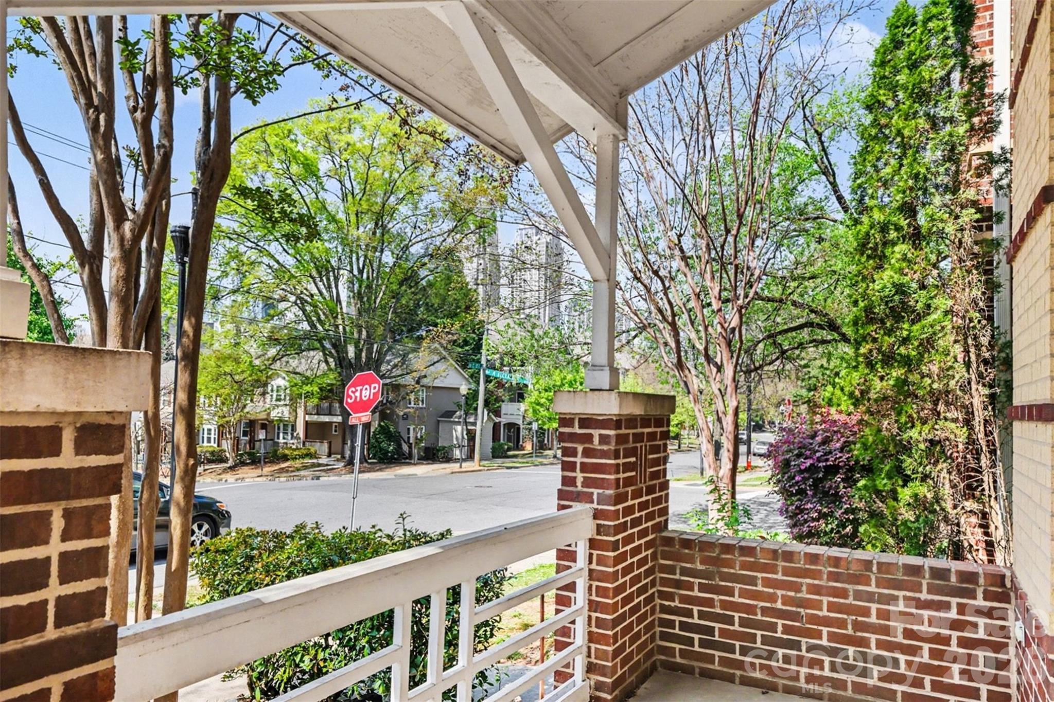 Photo 5 of 703 E 8th Street, Charlotte, NC