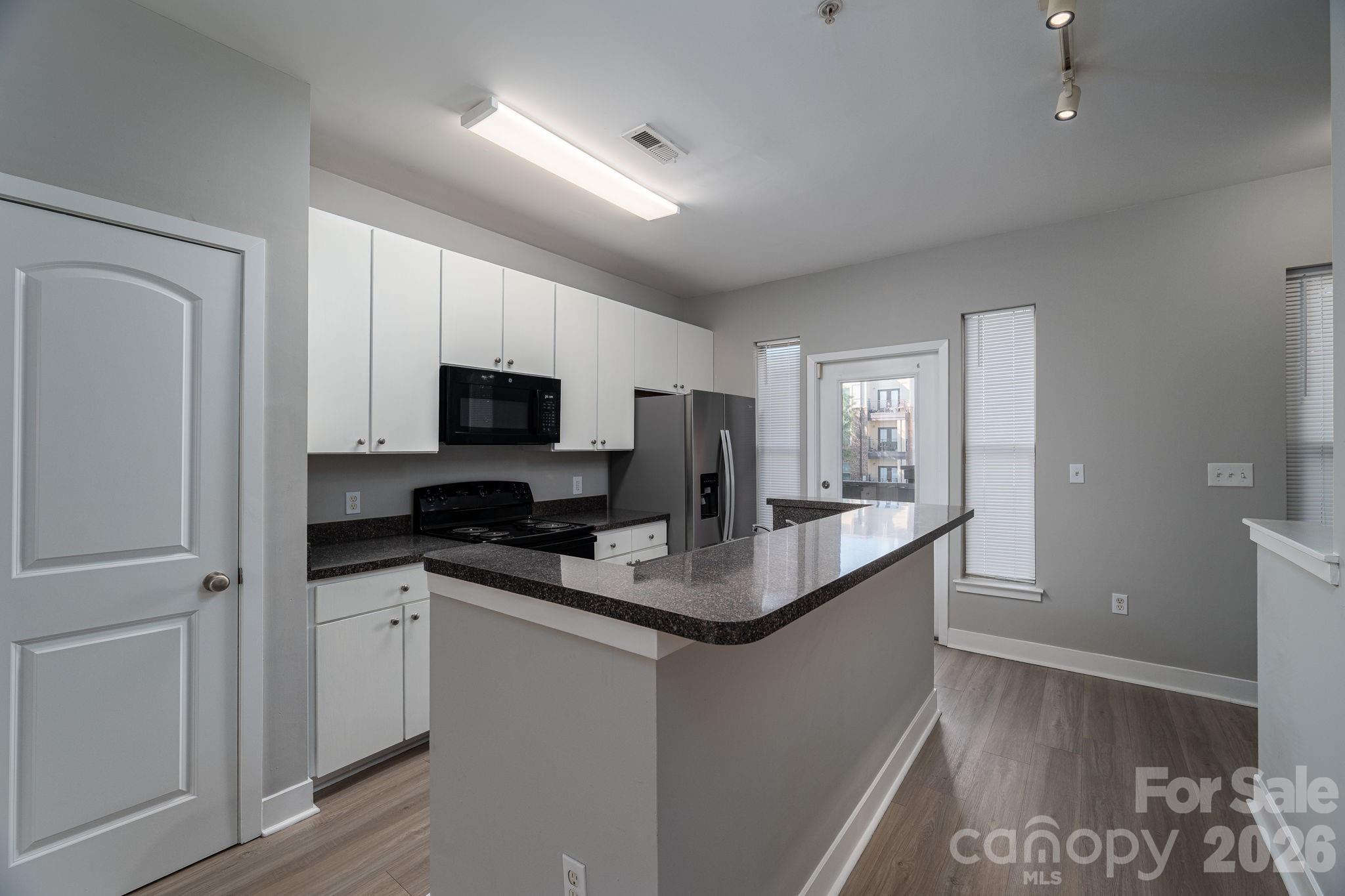 Photo 12 of 1012 Skyline View Way, Charlotte, NC