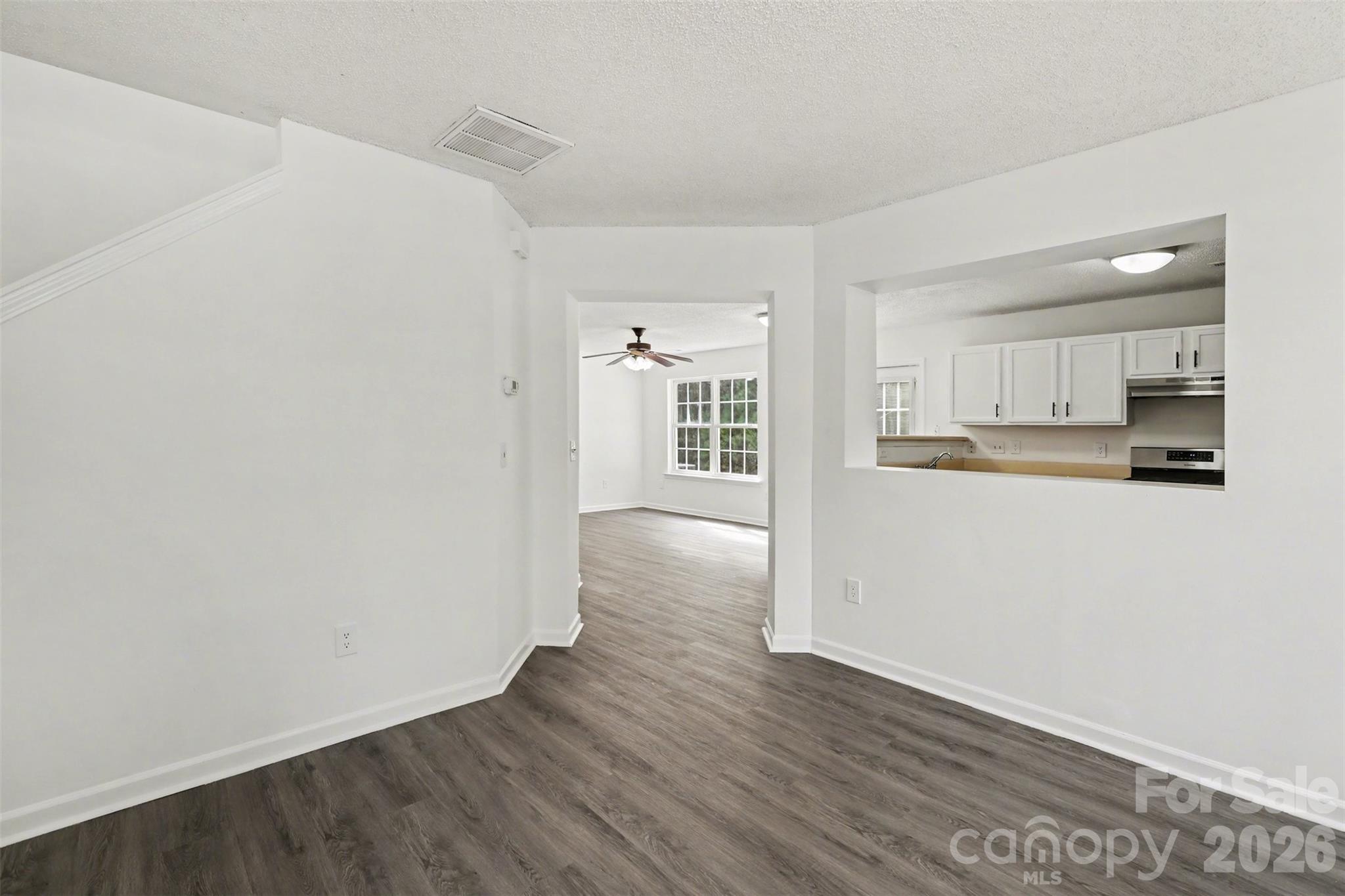 Photo 6 of 4407 Devonhill Lane, Charlotte, NC