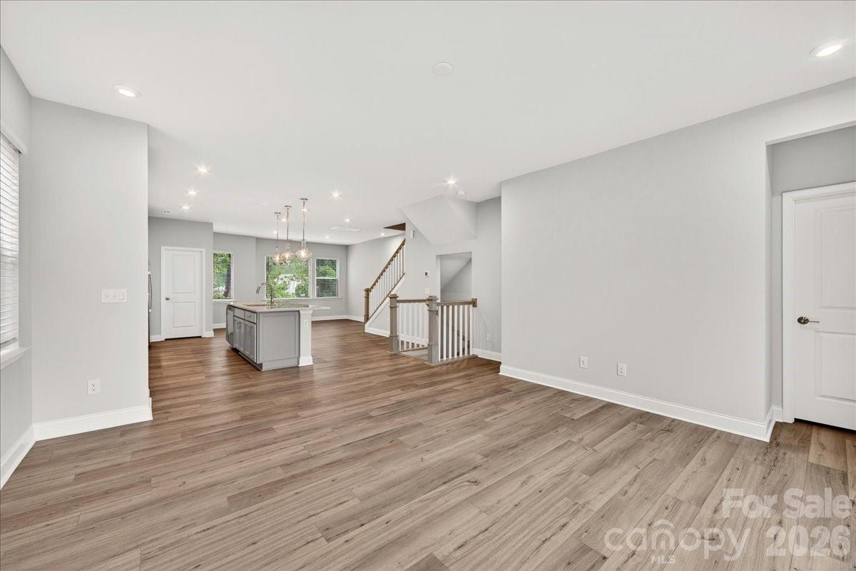 Photo 12 of 921 Archway Lane, Charlotte, NC