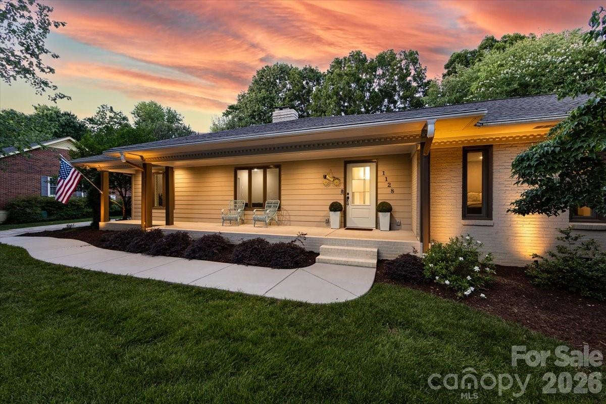 Photo 5 of 1128 Court Drive, Charlotte, NC