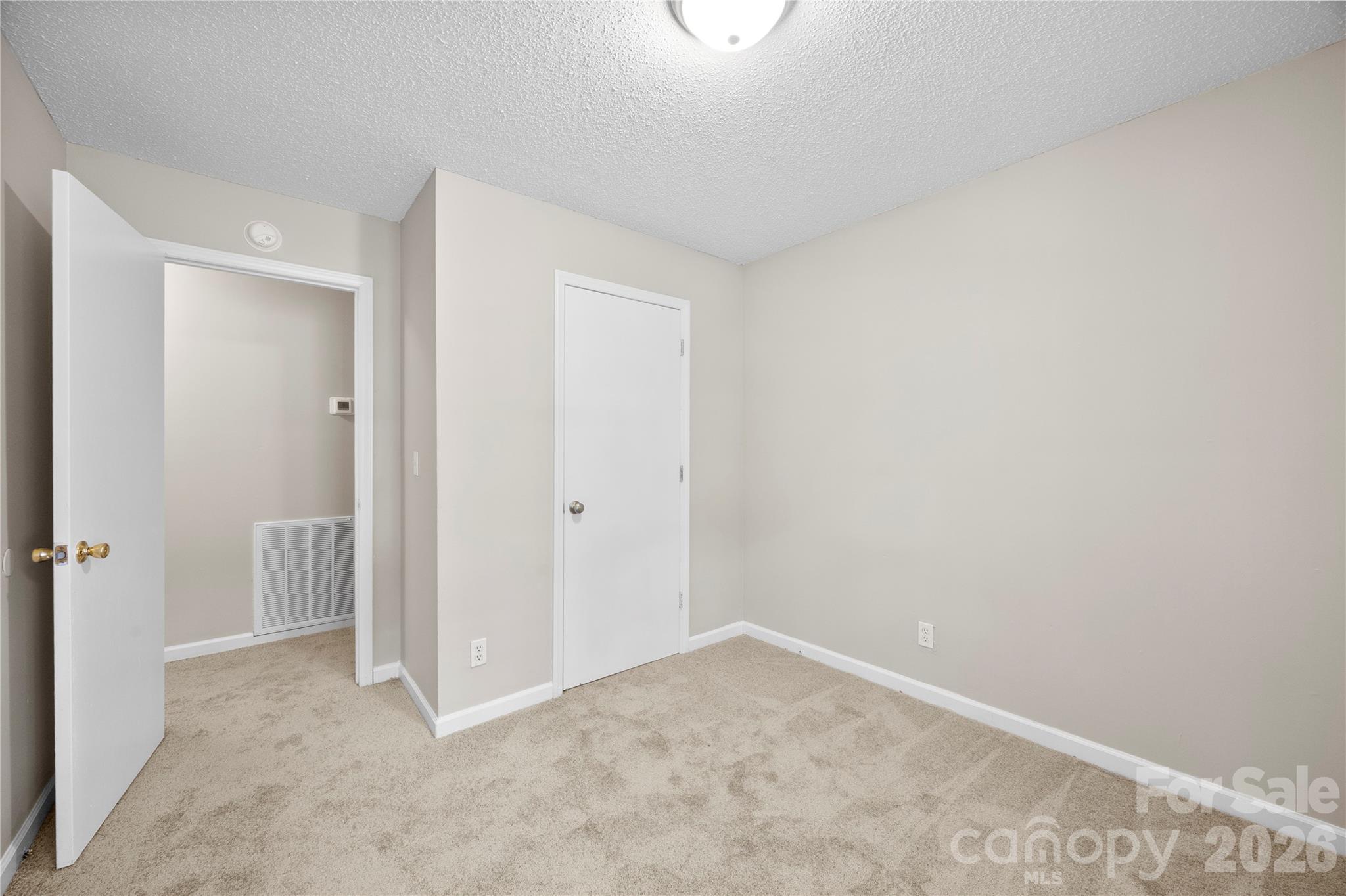 Photo 11 of 4525 Rolling Hill Drive, Charlotte, NC