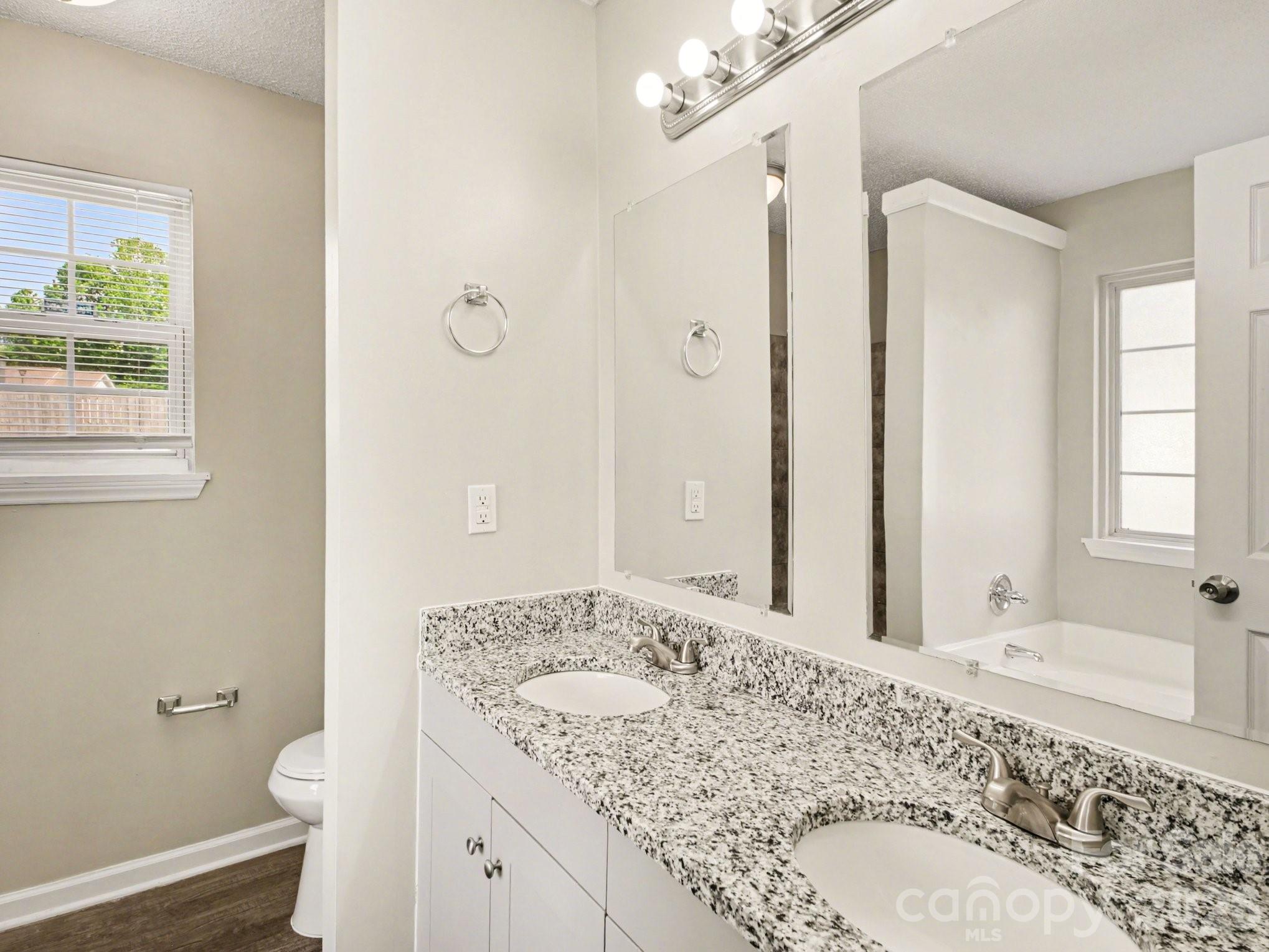 Photo 17 of 3744 Capps Hill Drive, Charlotte, NC