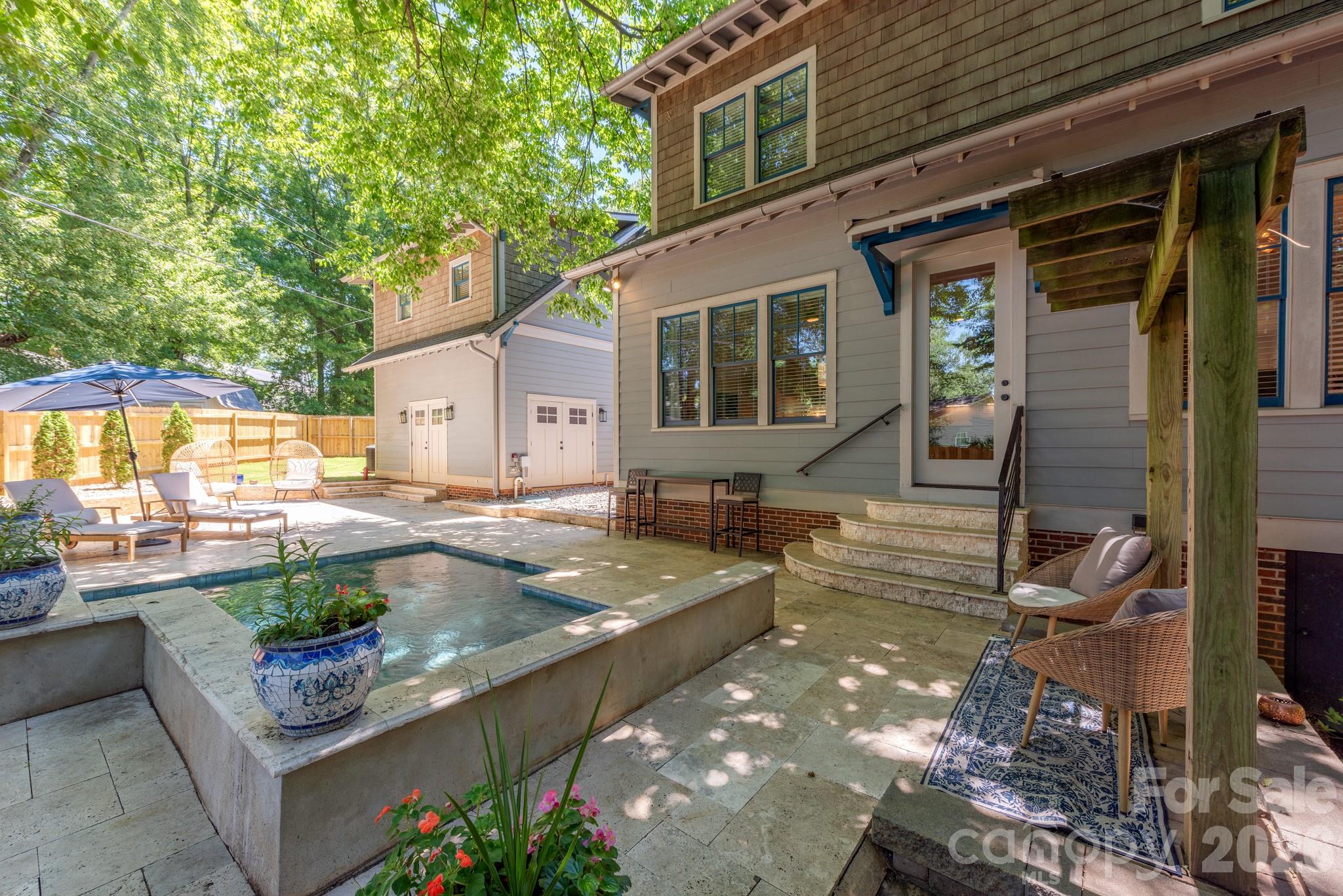 Home for sale at 1301 Catawba Avenue, Charlotte, NC — photo 32 of 39