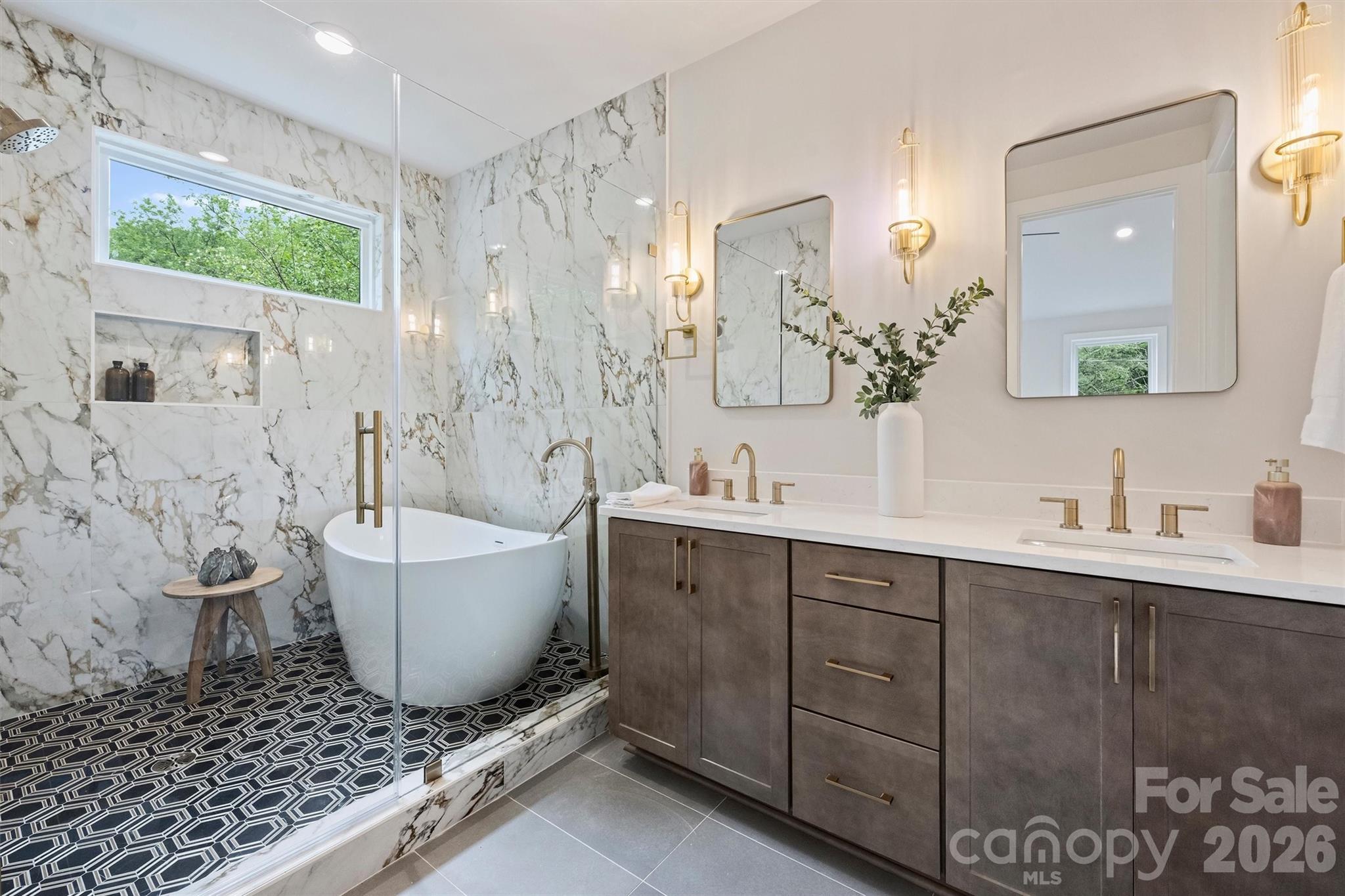 Photo 10 of 2701 Catalina Avenue, Charlotte, NC