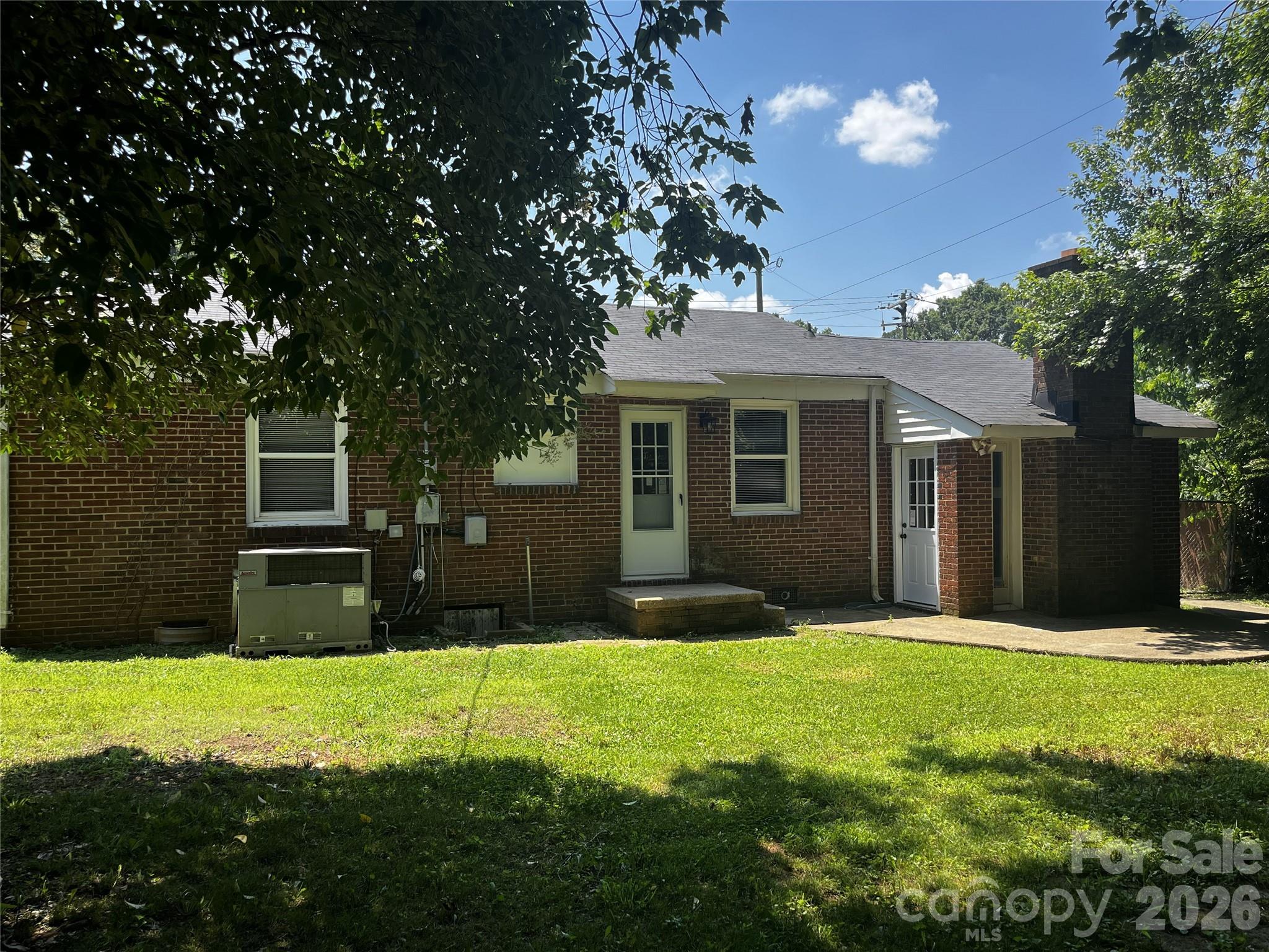 Photo 27 of 2213 Shamrock Drive, Charlotte, NC
