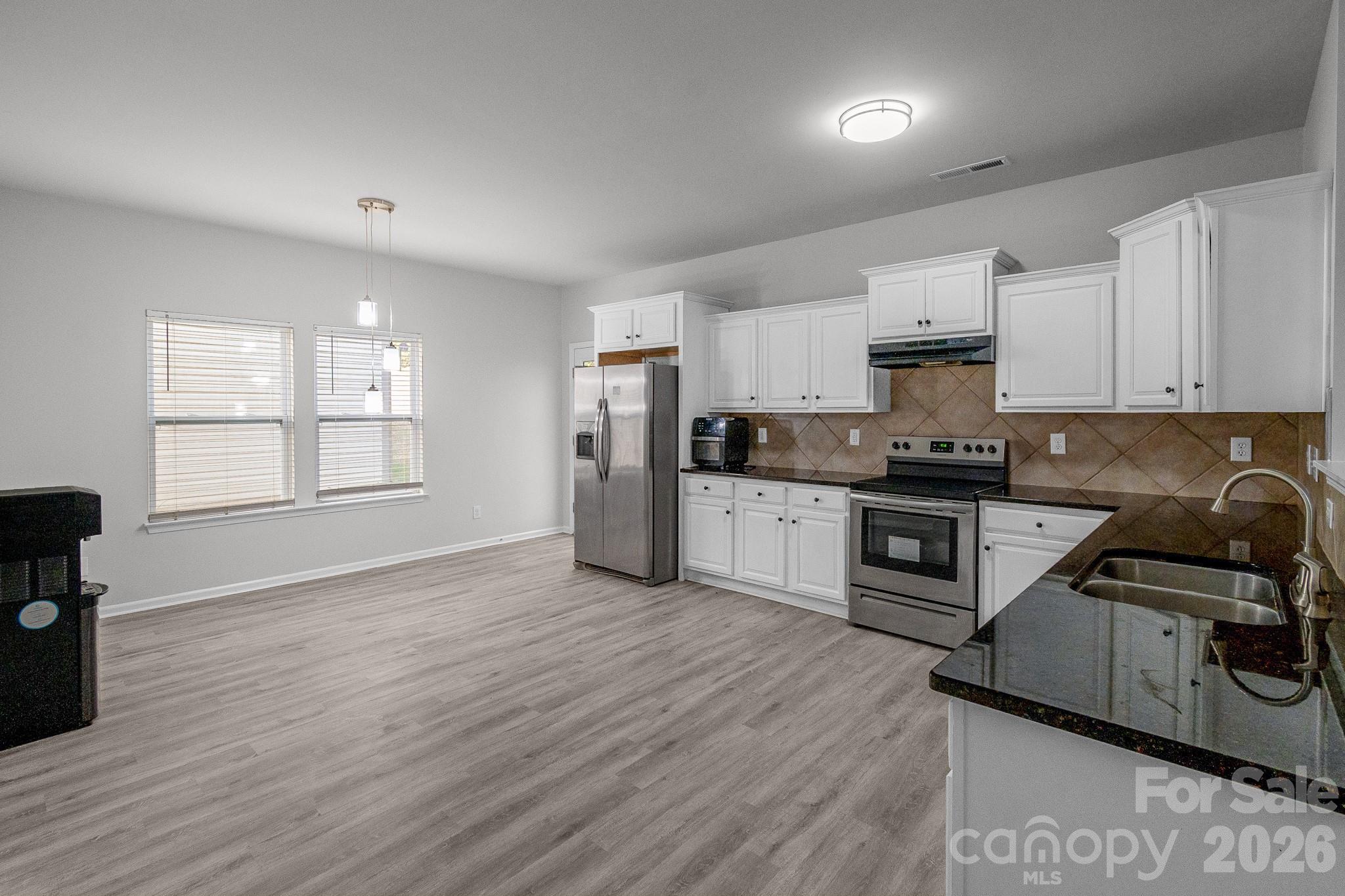 Photo 11 of 3308 Lemongrass Lane, Charlotte, NC