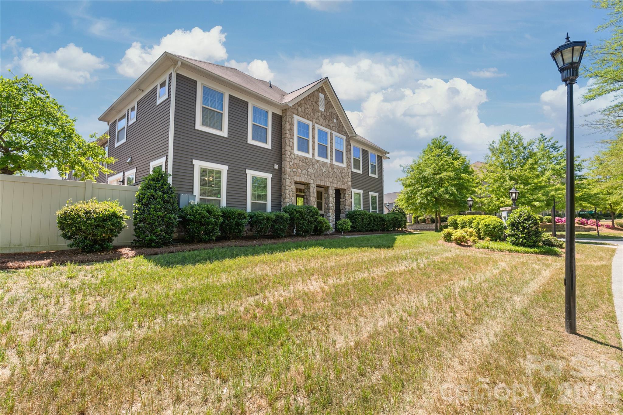 5662 Stonewells Drive, Charlotte, NC - photo 34 of 37