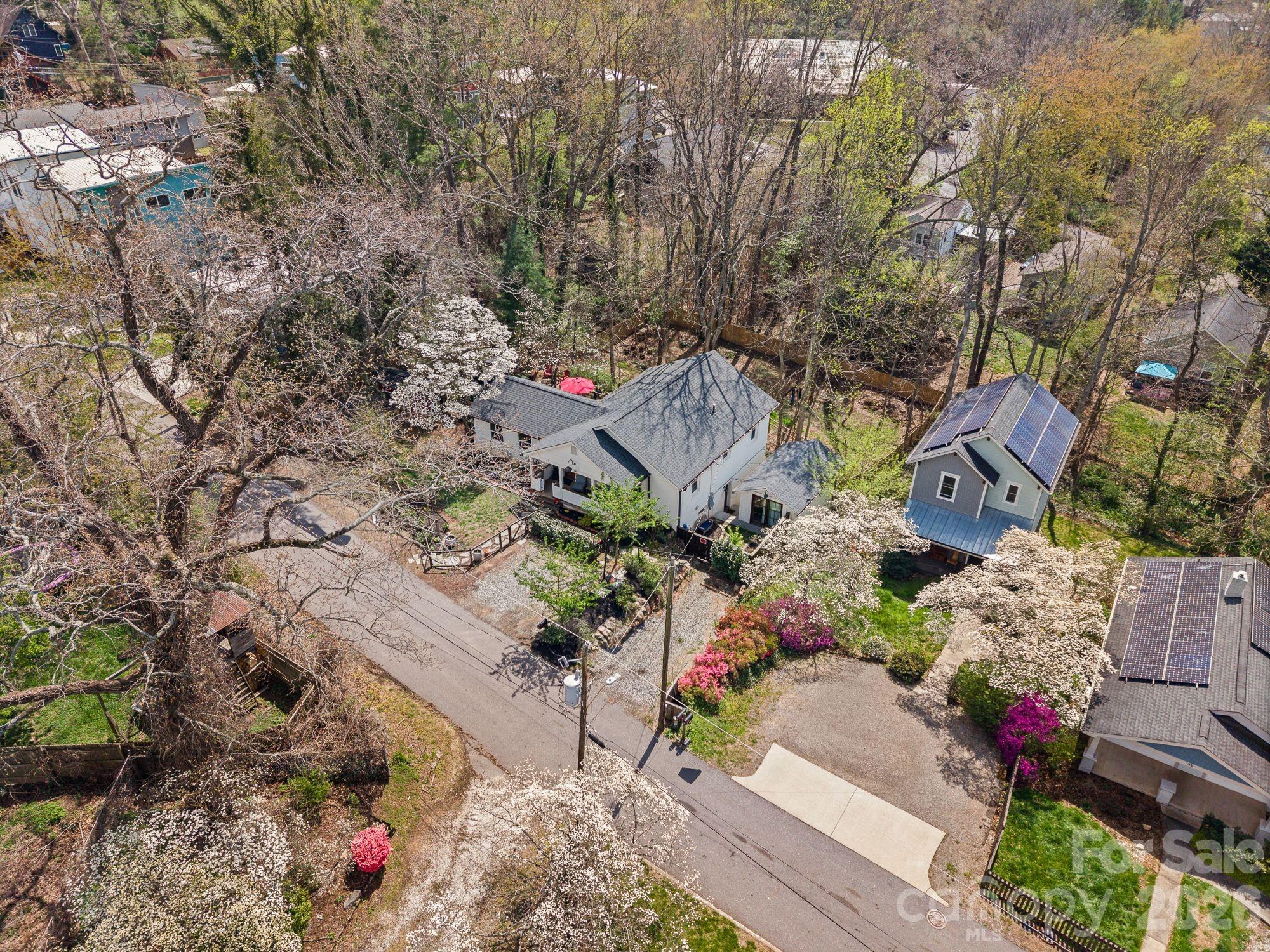 24 Dellwood Street, Asheville, NC - photo 9 of 47
