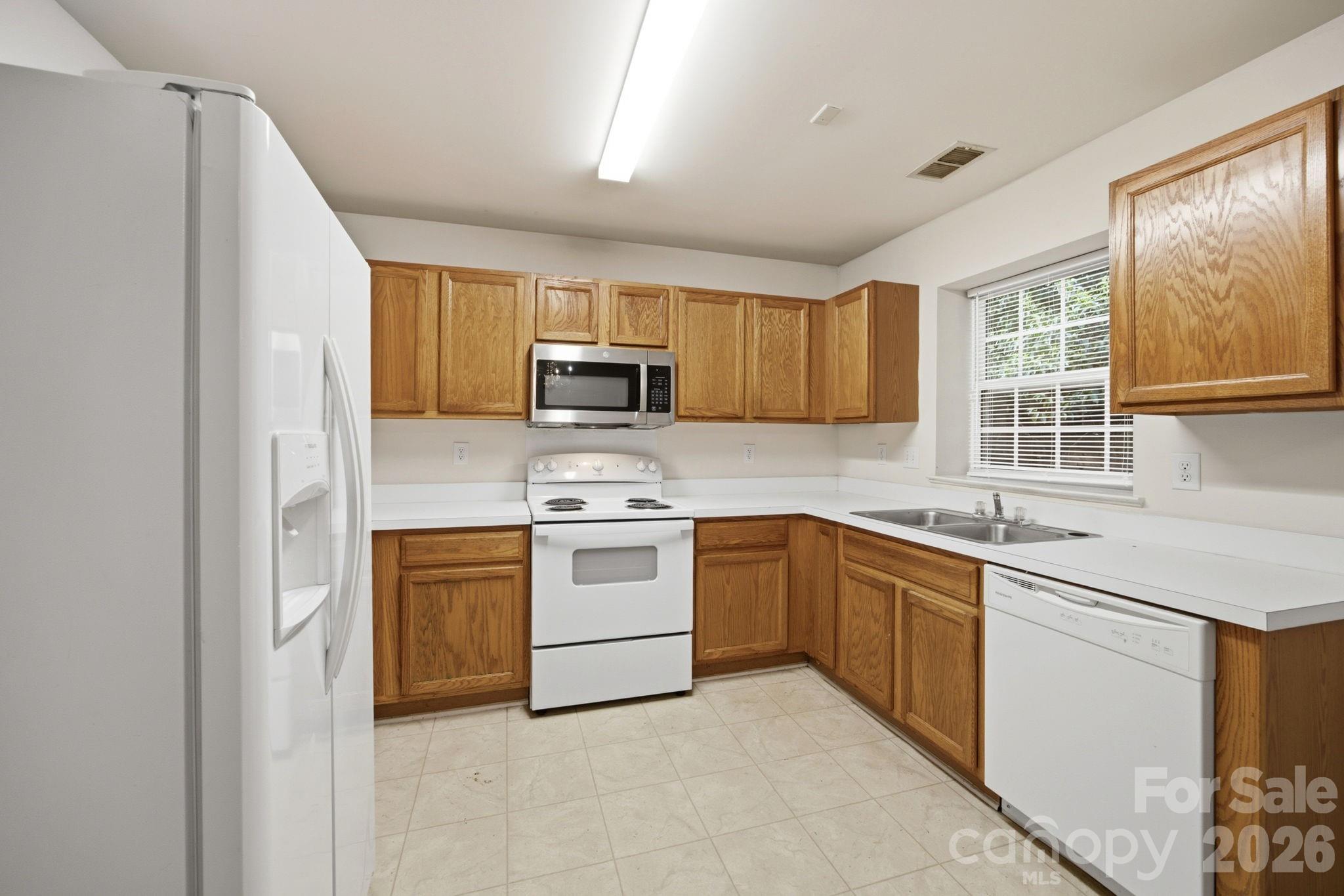 Photo 11 of 129 Winding Canyon Drive, Charlotte, NC
