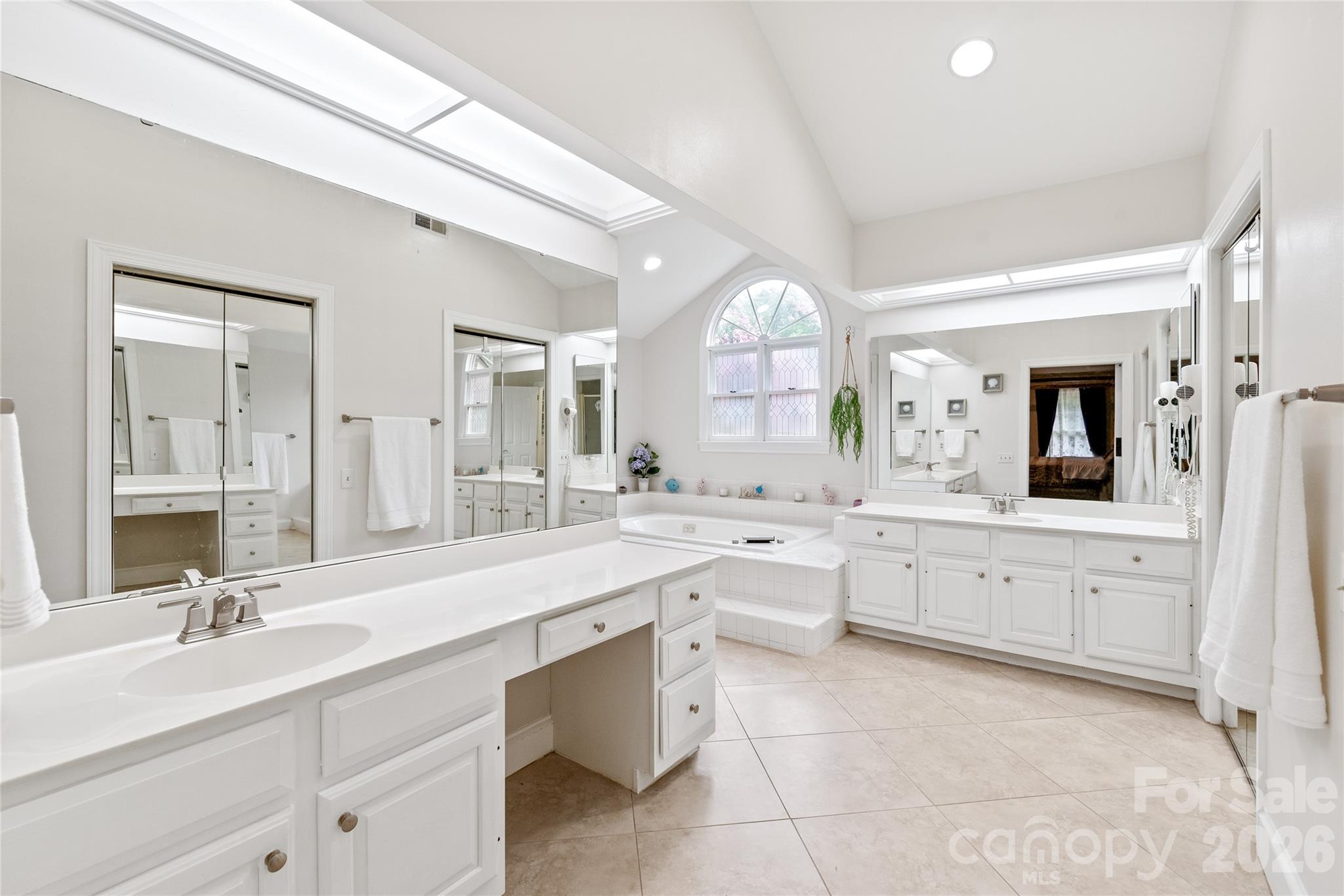 8600 Brownes Pond Lane, Charlotte, NC - photo 25 of 45
