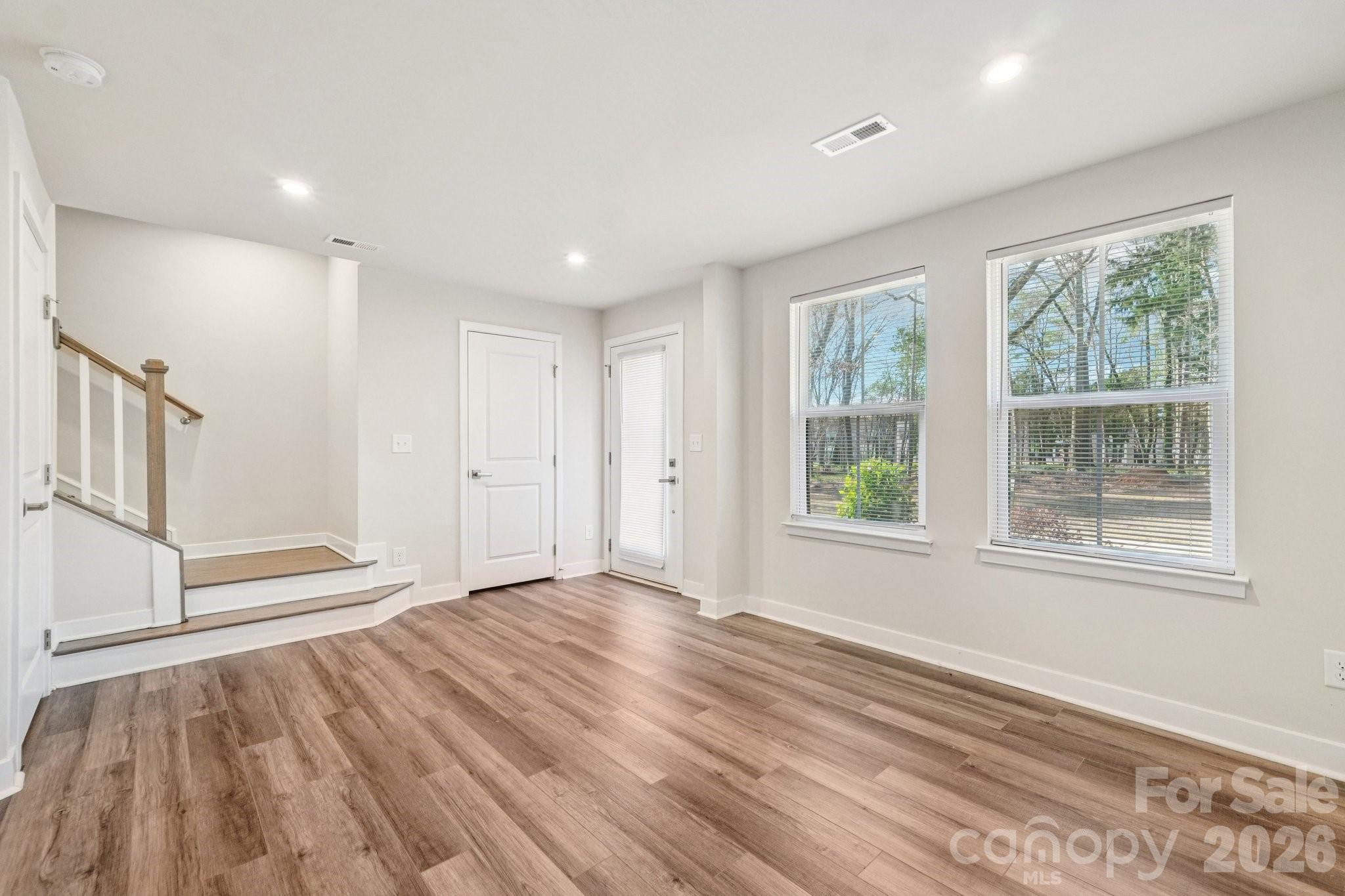 Photo 5 of 547 Nantahala Drive, Charlotte, NC