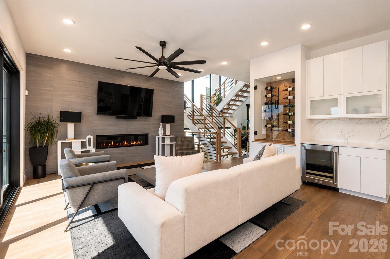 308 Frazier Avenue, Charlotte, NC - photo 6 of 47