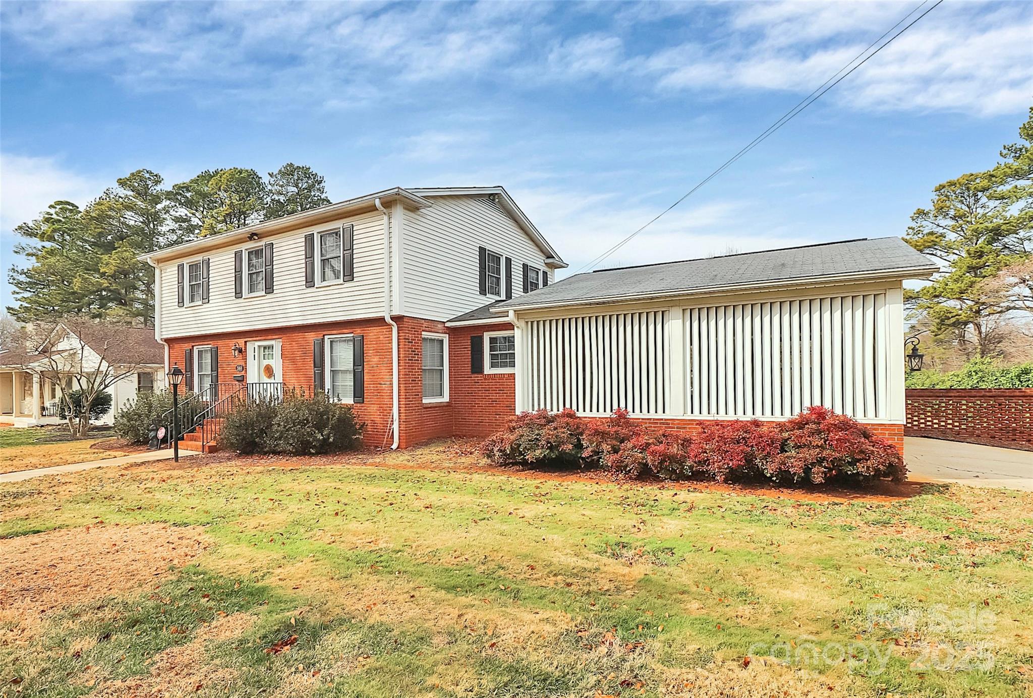 Photo 3 of 2468 Shaw Avenue, Gastonia, NC