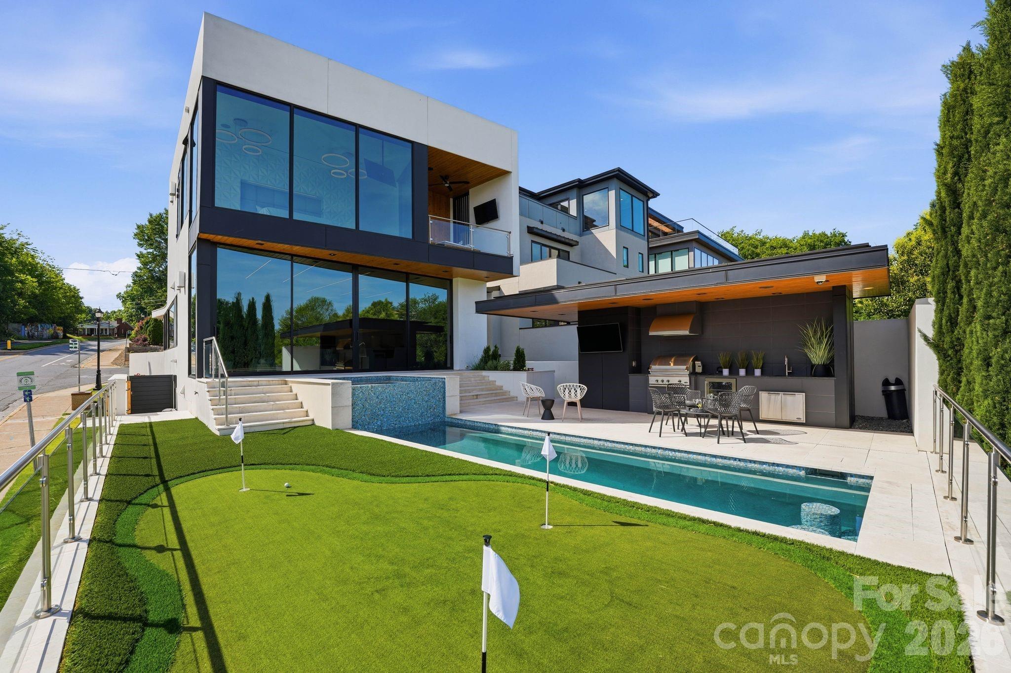 304 Frazier Avenue, Charlotte, NC