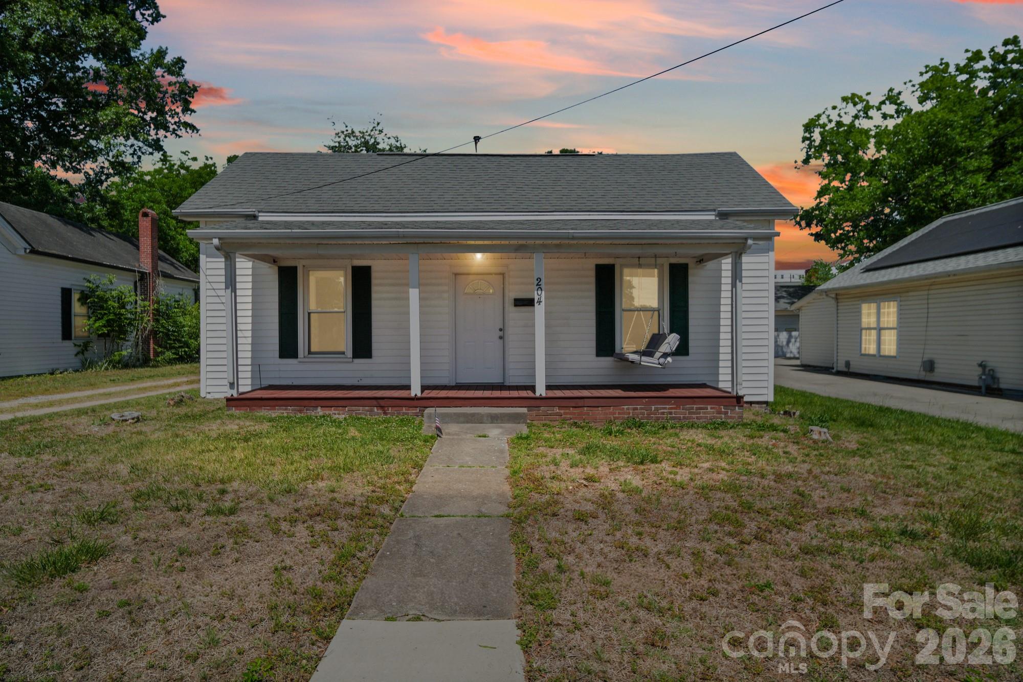 204 S East Avenue, Kannapolis, NC - photo 1 of 45