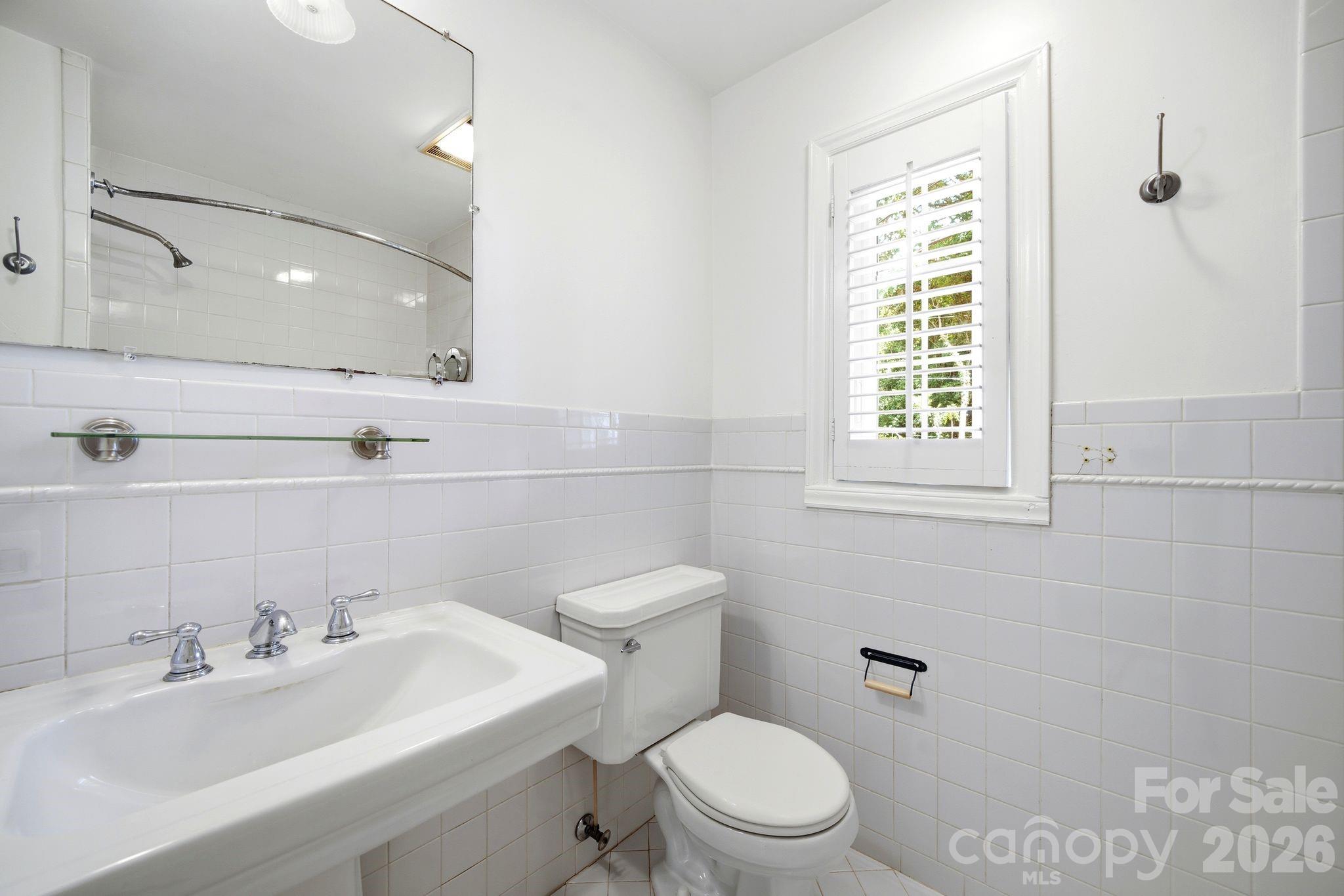 Photo 17 of 1833 Jameston Drive, Charlotte, NC