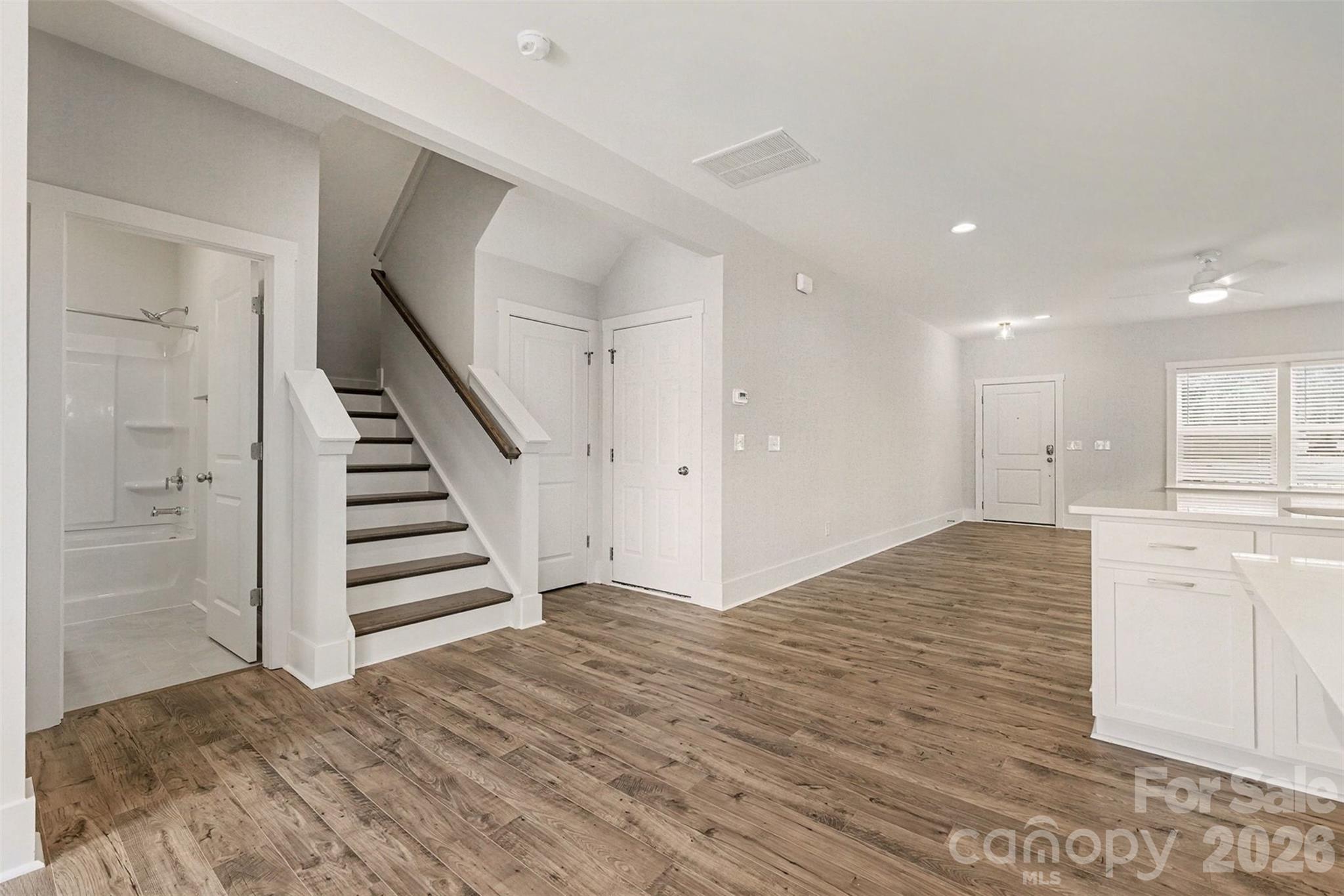 Photo 13 of 4768 Americana Avenue, Charlotte, NC
