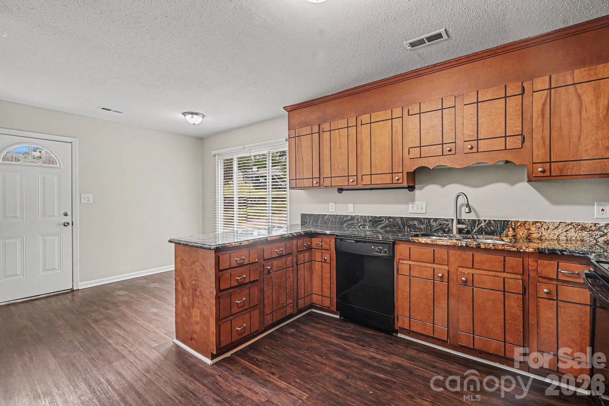 Photo 3 of 11613 Rimrock Canyon Drive, Charlotte, NC