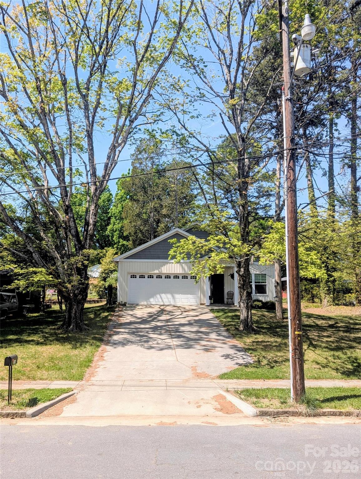 Photo 3 of 156 S Milford Drive, Salisbury, NC